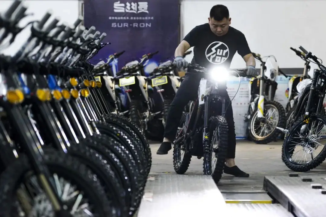 2024 Lightbee 6000w Suron Electric Motorcycle Battery 60v 40ah Off-road ...