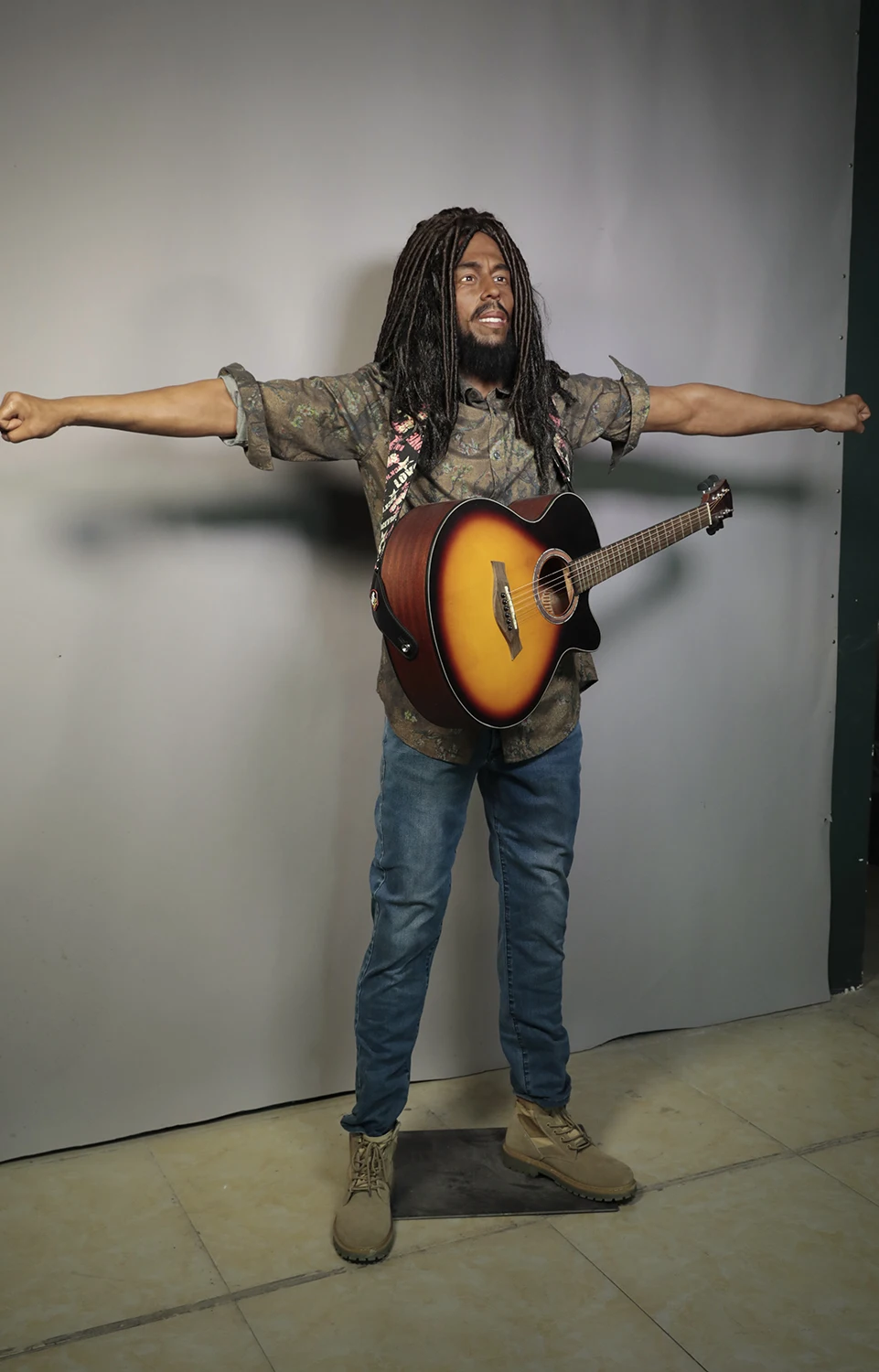 Realistic Custom Make Life Size Celebrity Silicone Statue for Sale ...