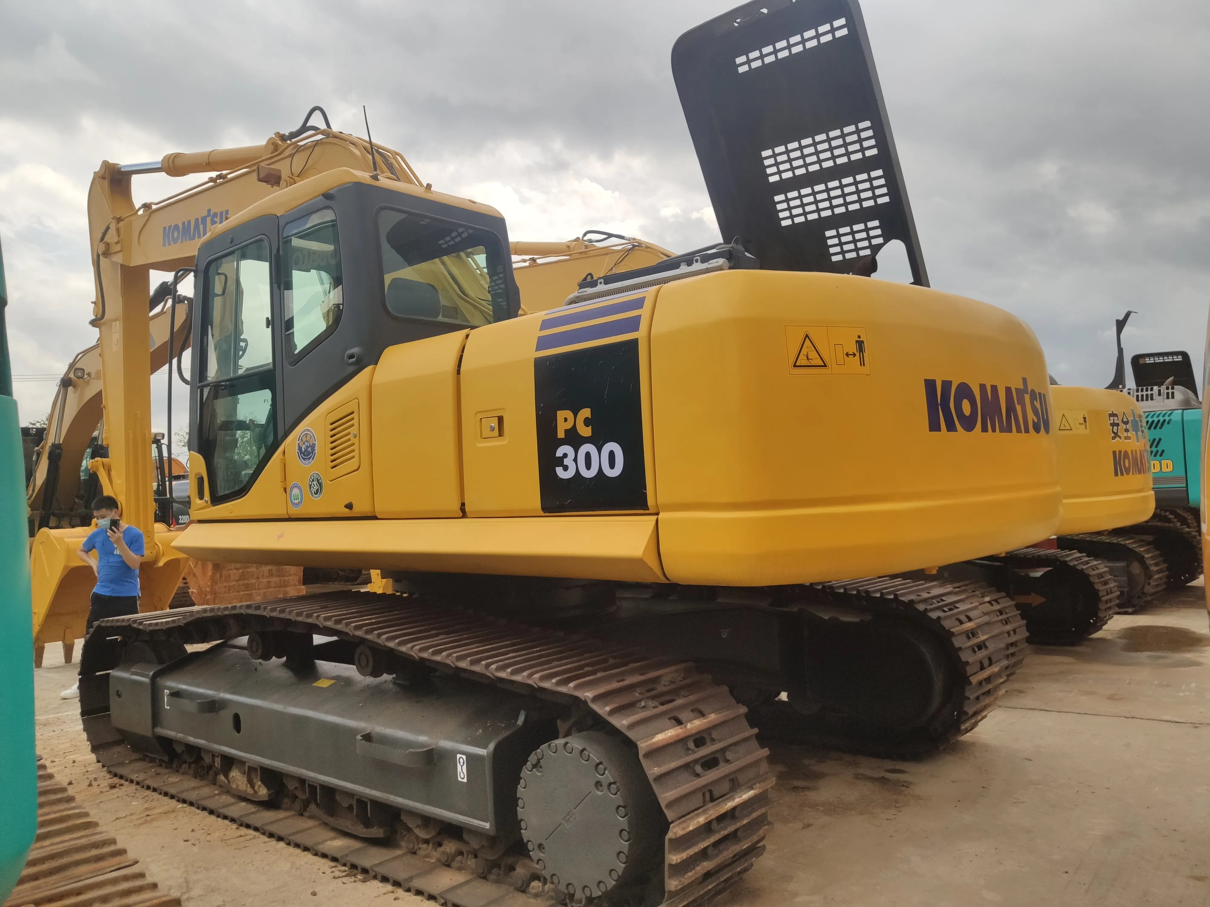 Pc300 Hydraulic Digger Machine Komatsu Machinery Used Komatsu Pc300 ...