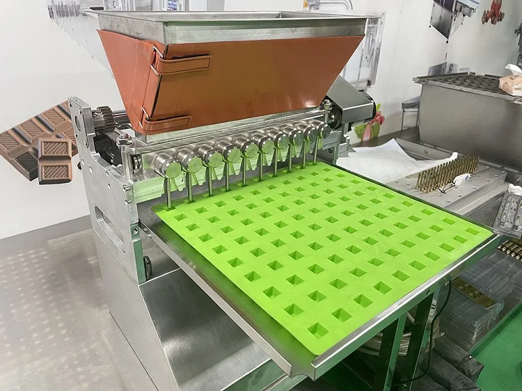 Gummy Candy Making Machine Mini / Small Gummy Candy Making Machine ...