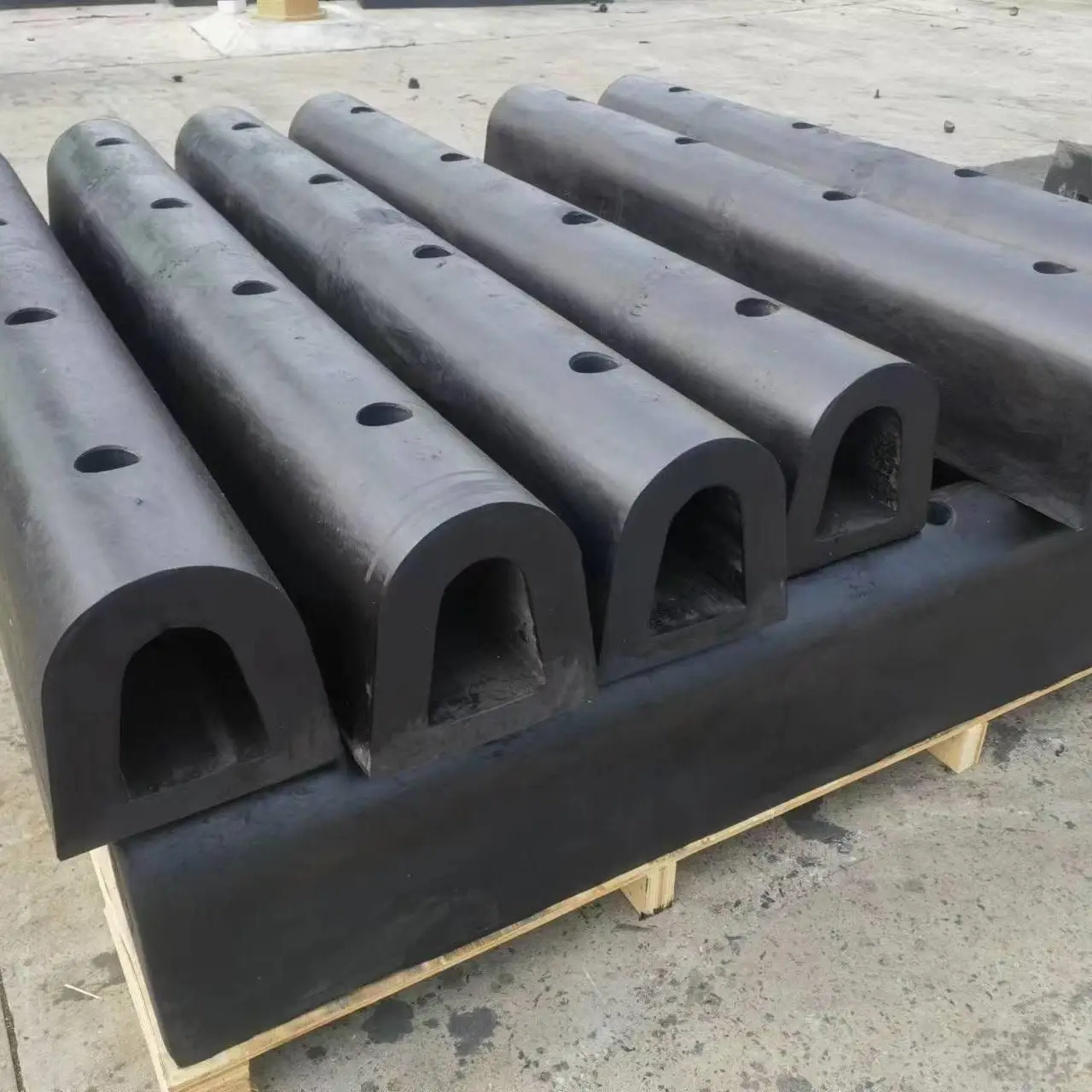 D Type Fender Marine Ship Rubber Fender Dd Do Type With Accessories ...