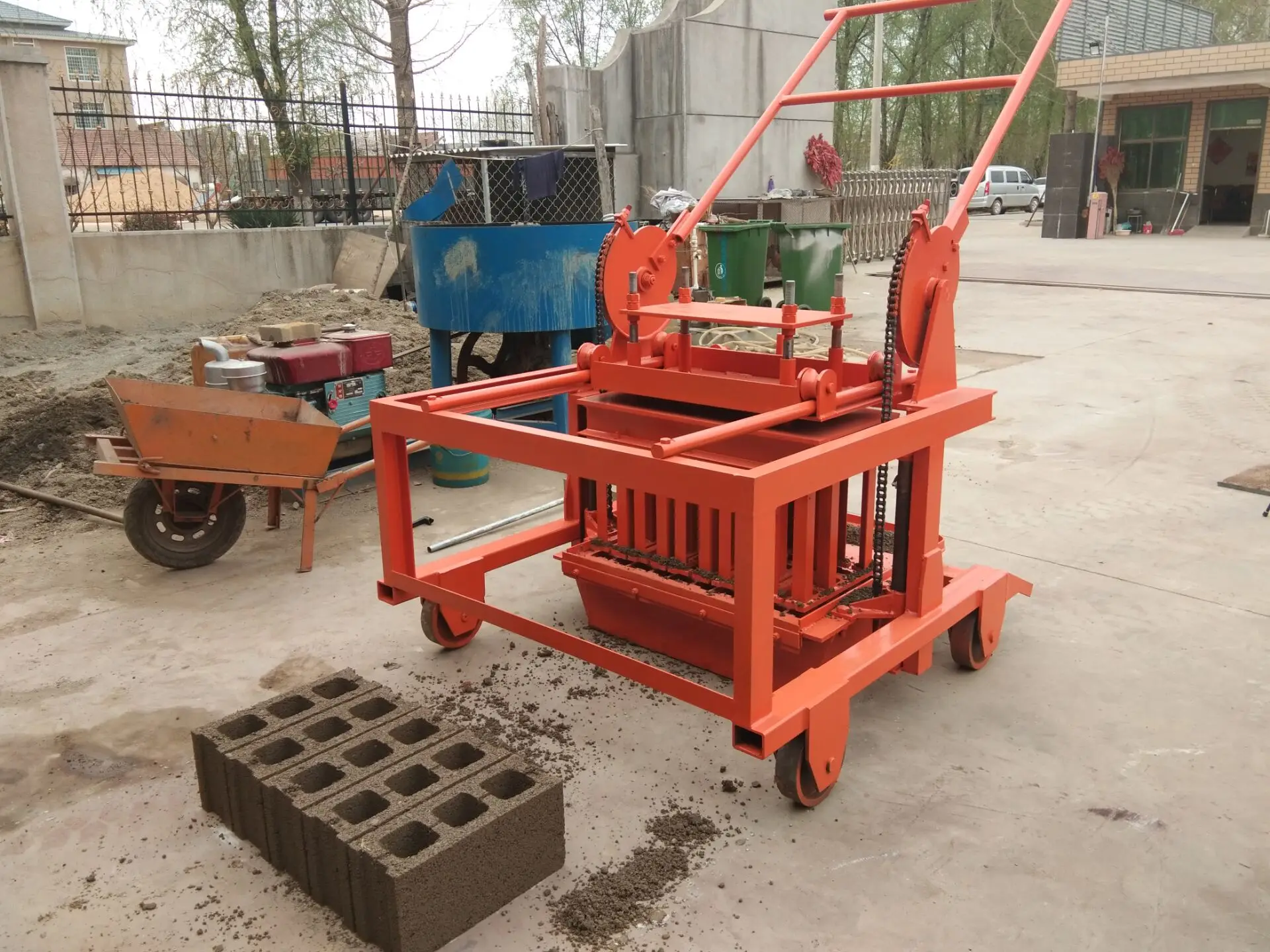 Australia Manual Small Diesel Vibrating Cement Block Machine