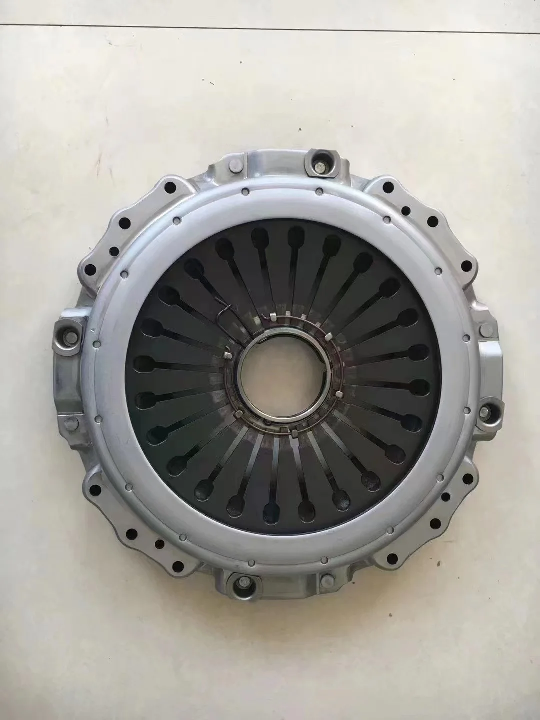 High-quality 312102502 Hi-no Southeast Aisa Clutch Pressure Plate ...