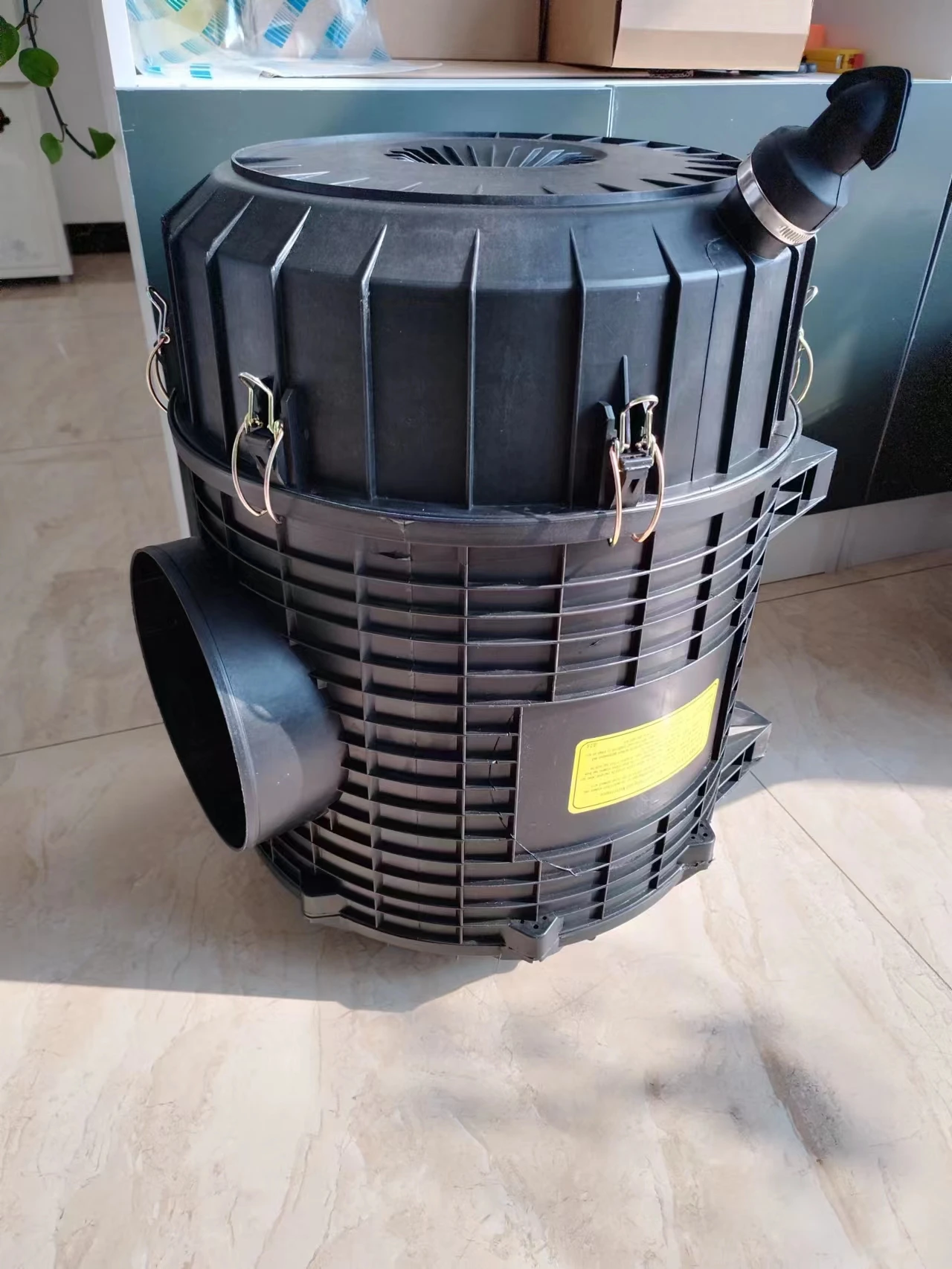 Air Filter Assembly For Heavy Truck Parts 4493085957 Engine Air Intake ...