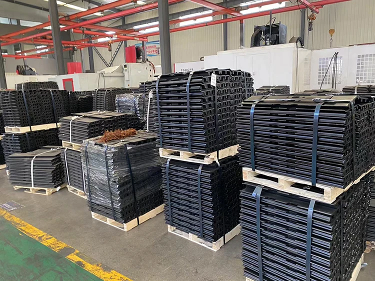 Excavator Spare Parts Track Shoe Pc200 Pc320 Ex200 Sk200 Cat320 Dx220 ...