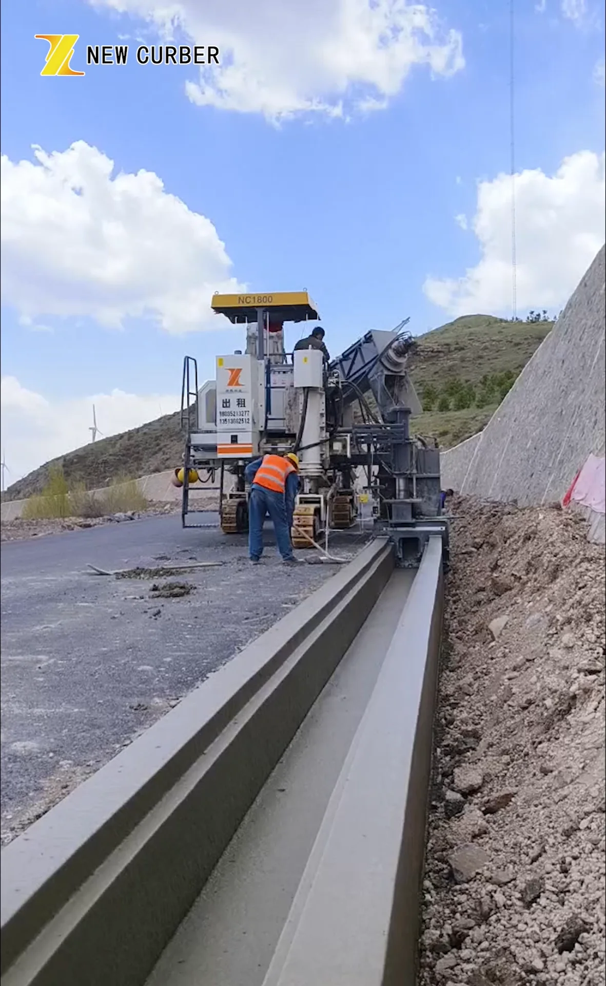 Three-track Sliding Molding Machine,Ditch Sliding Film Machine,Roadside ...