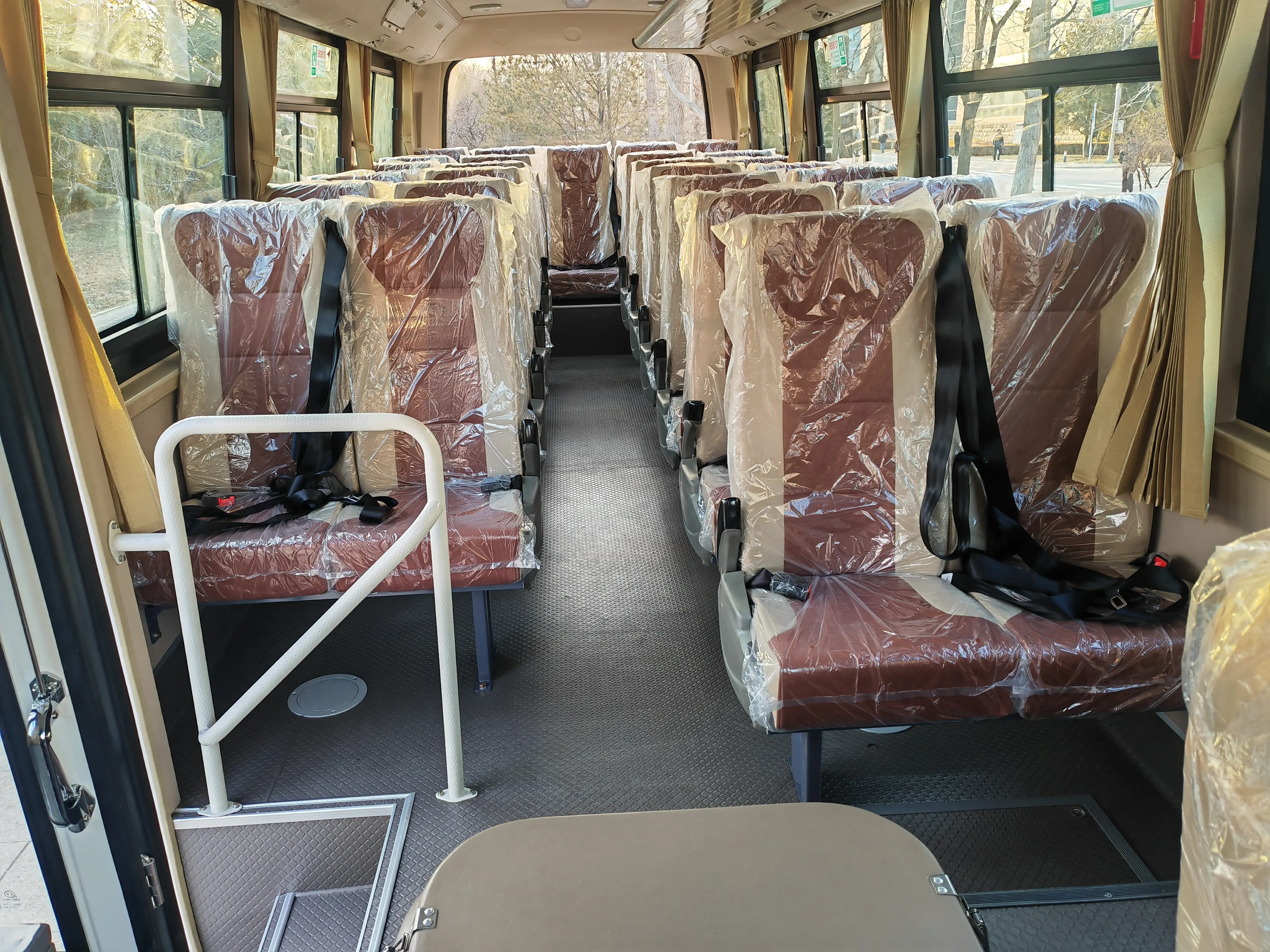 Cheap 4x2 Foton High Roof Cabin Gasoline Euro II 16 Seats Mini Bus for ...