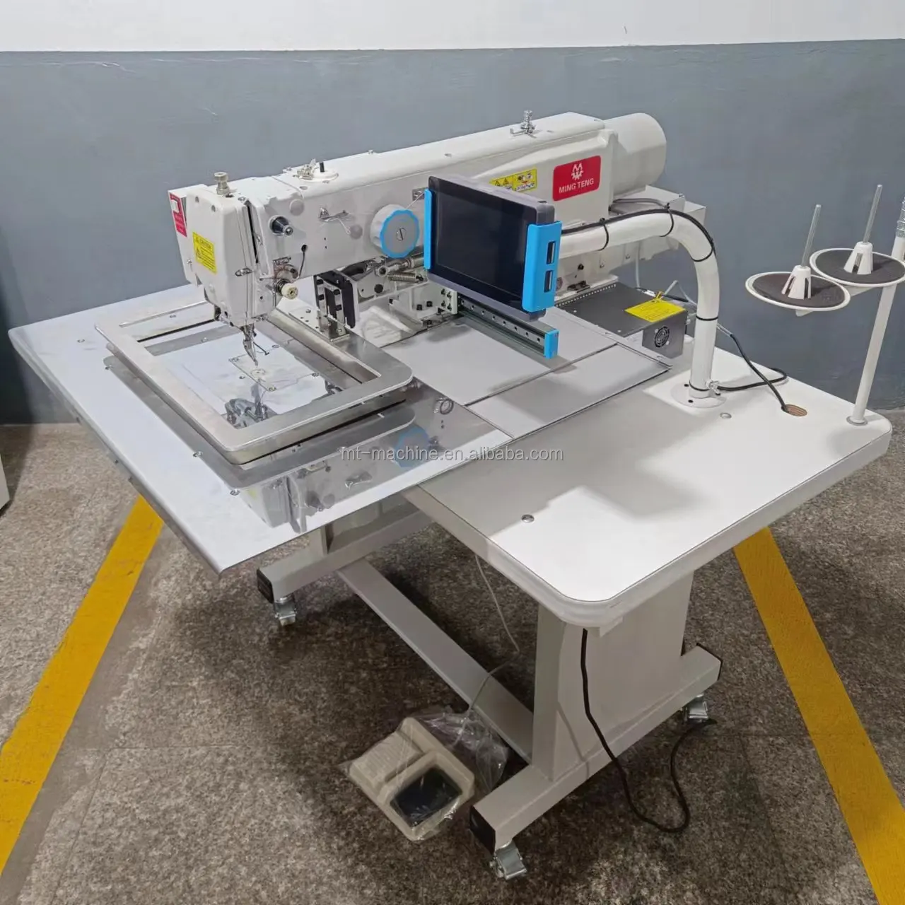 Computer Pattern Shoes Bag Industrial Sewing Machine Automatic 3020 ...
