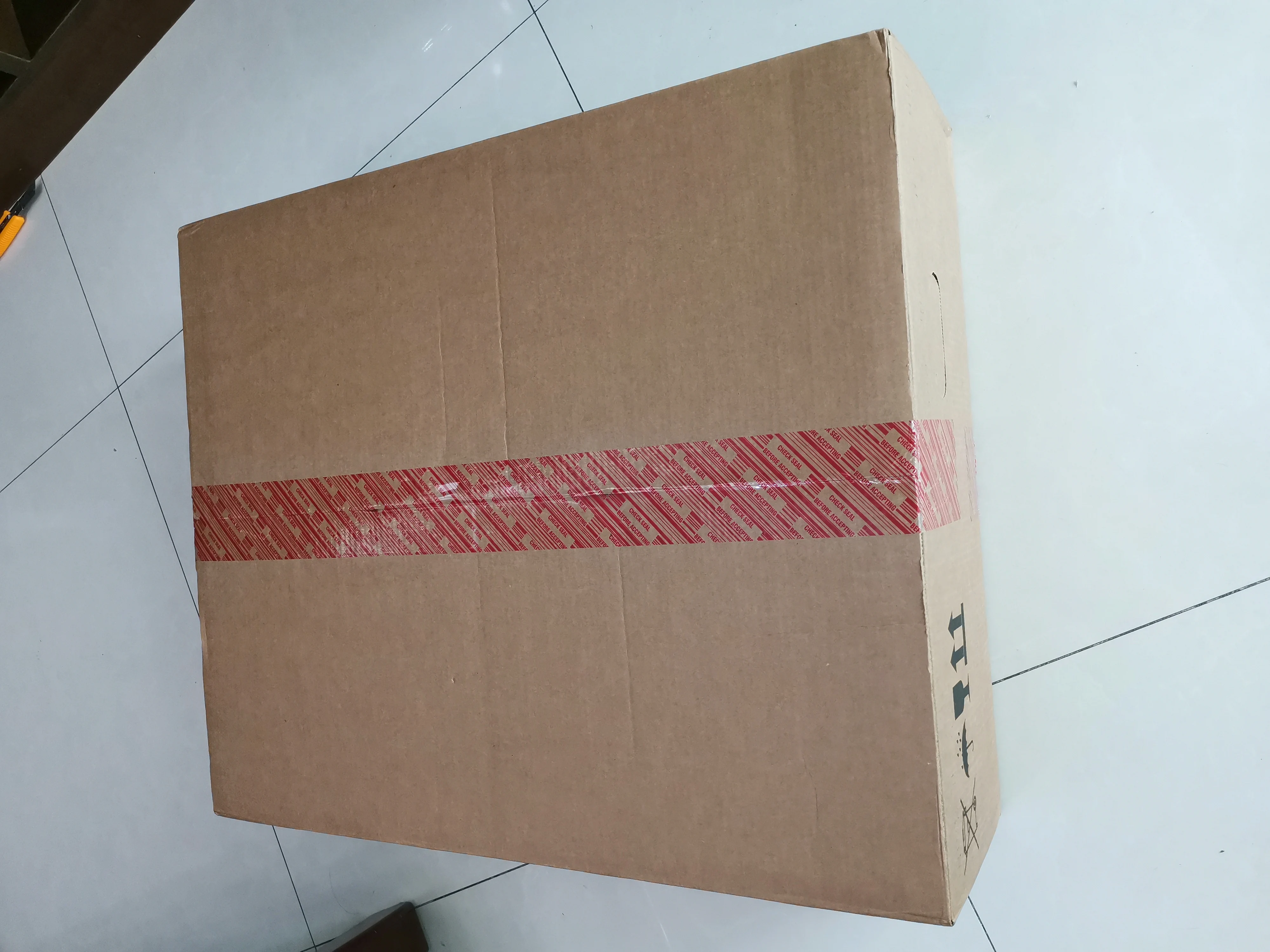 Br-g610-24-32g For Brocade G610 Switch 24 Ports With 32g Sfp - Buy Br ...