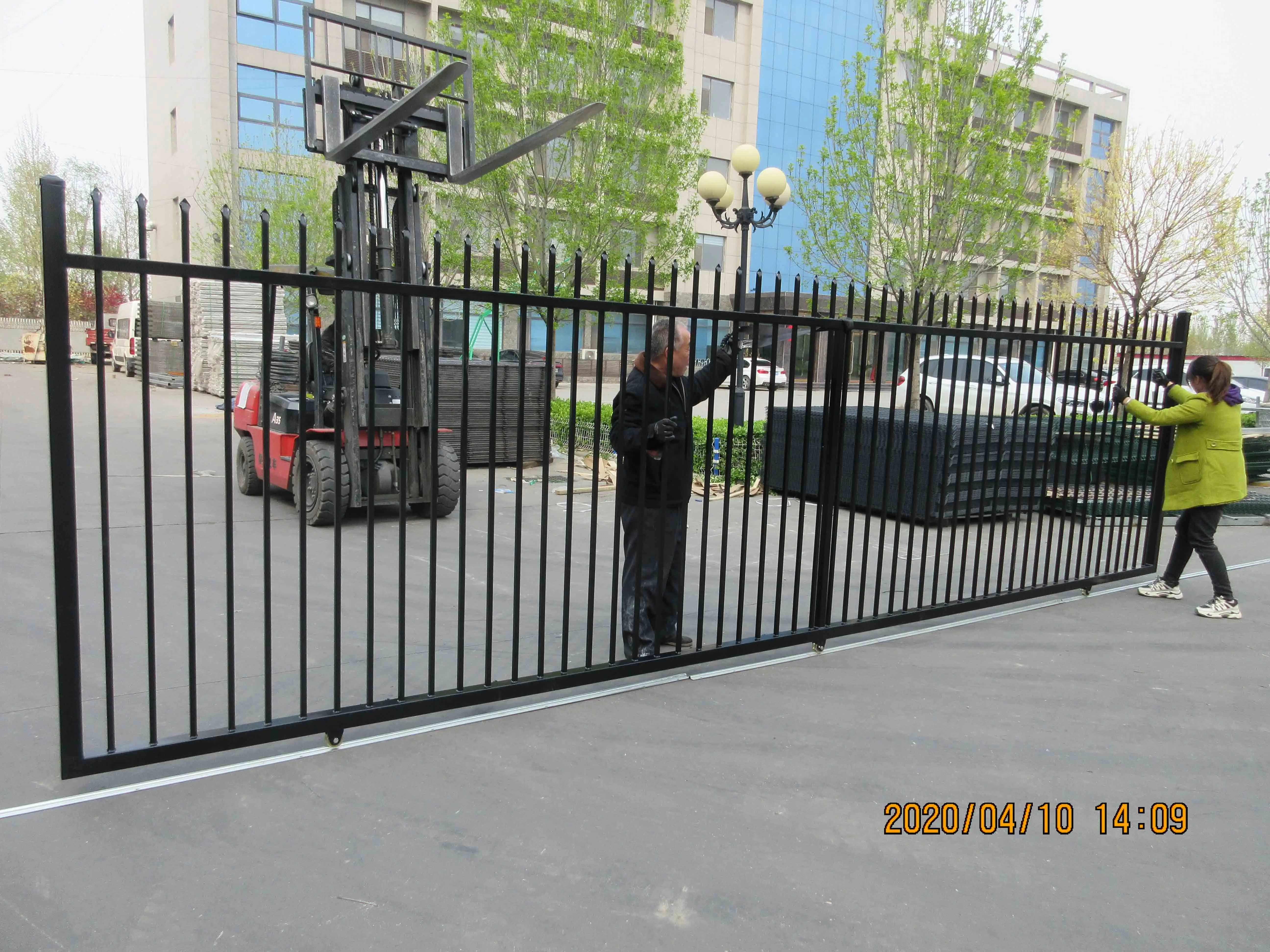 High Quality Best Price Unclimbable Steel Fence Gate Designs Simple ...