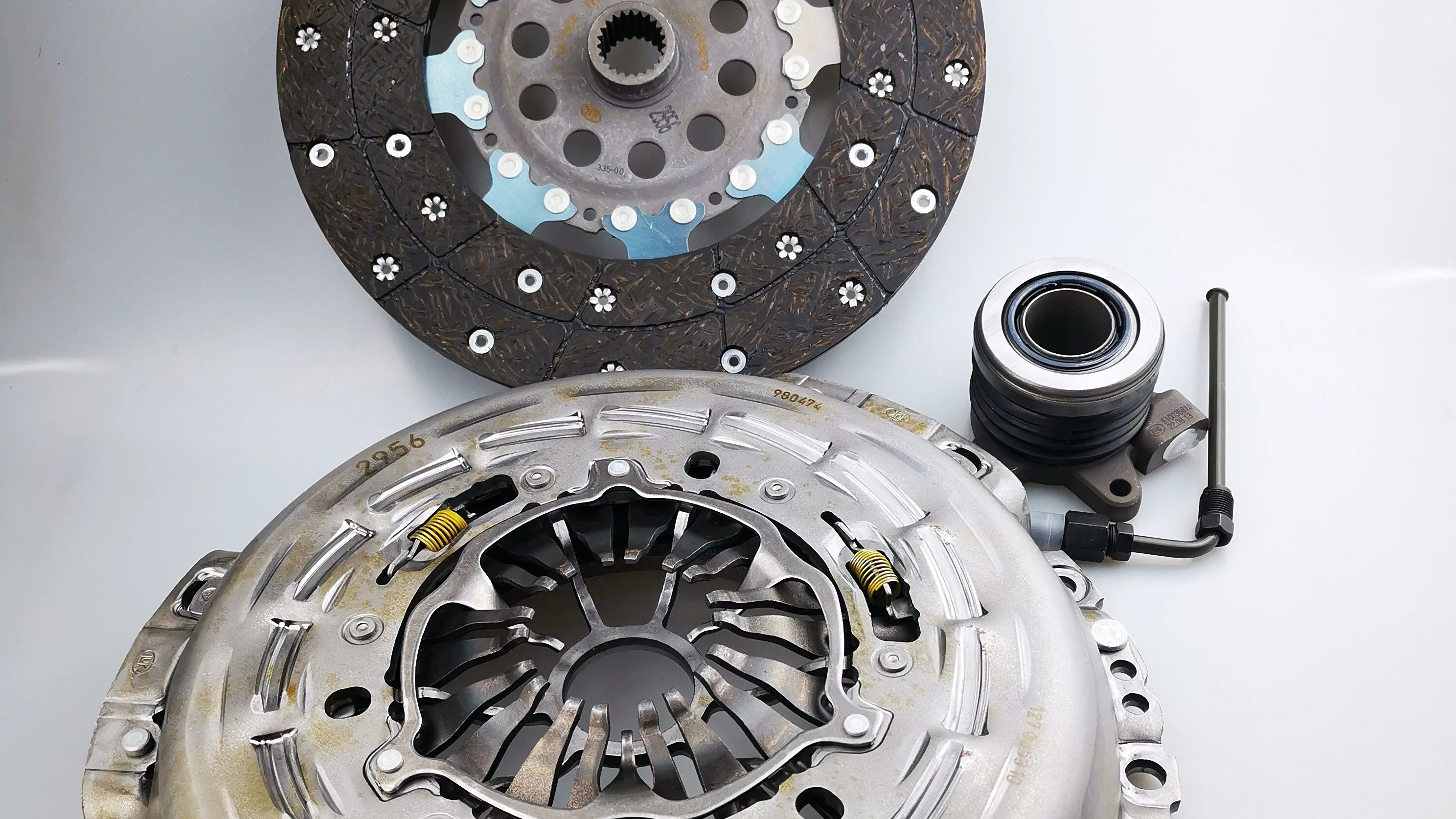 Saic Maxus T60 Diesel 2.8t Luk Clutch Kit 6273065330 - Buy Maxus T60 ...