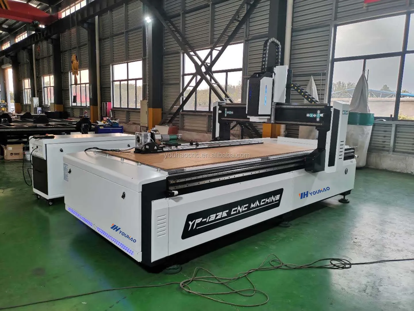 2023 CNC Router 4x8 3 Axis Wood Router - Versatile & Powerful