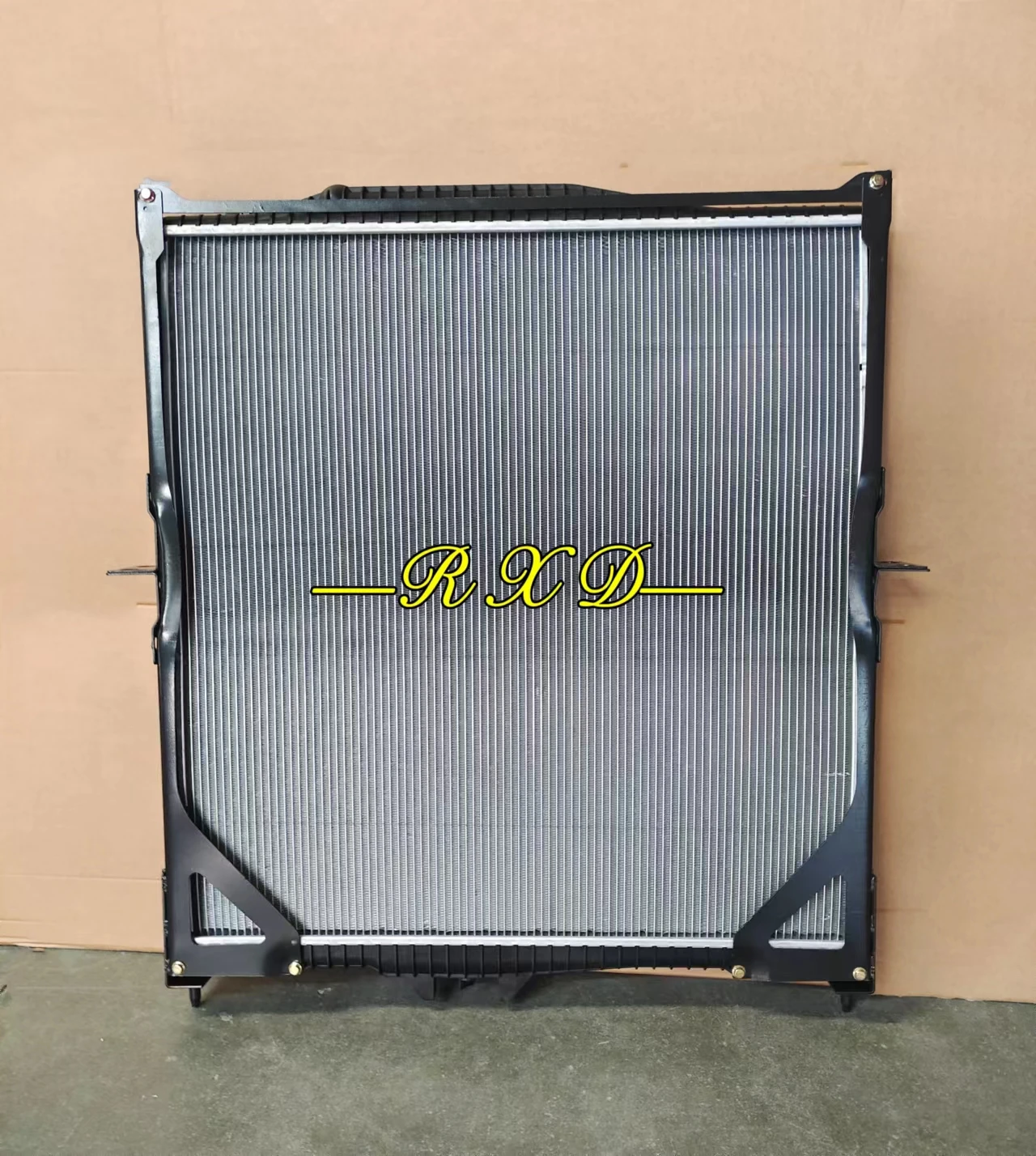 Auto Parts Radiator and Intercooler Are Suitable for Truckcooling ...