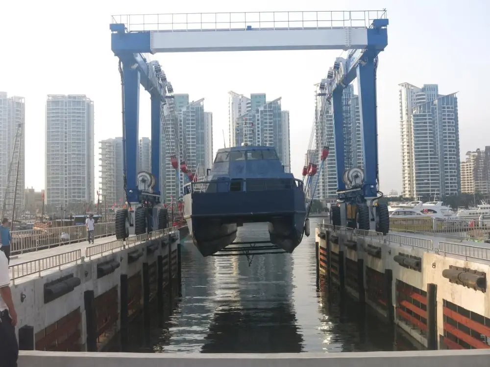 Heavy Duty 300 Ton 600 Ton 1000 Ton Marine Travel Lift for Yacht Boat ...
