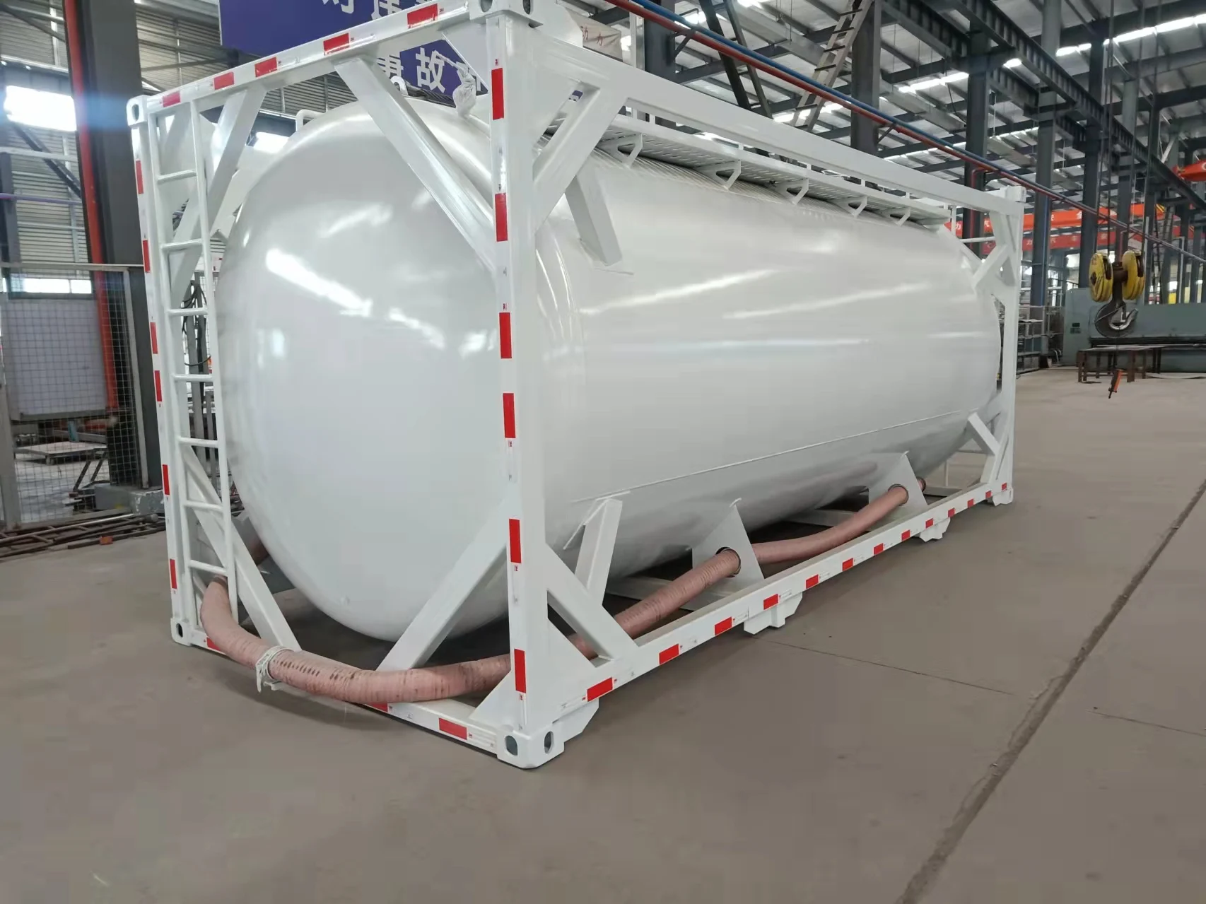 20-foot Bulk Cement Container Tank With Diesel Engine High-capacity ...