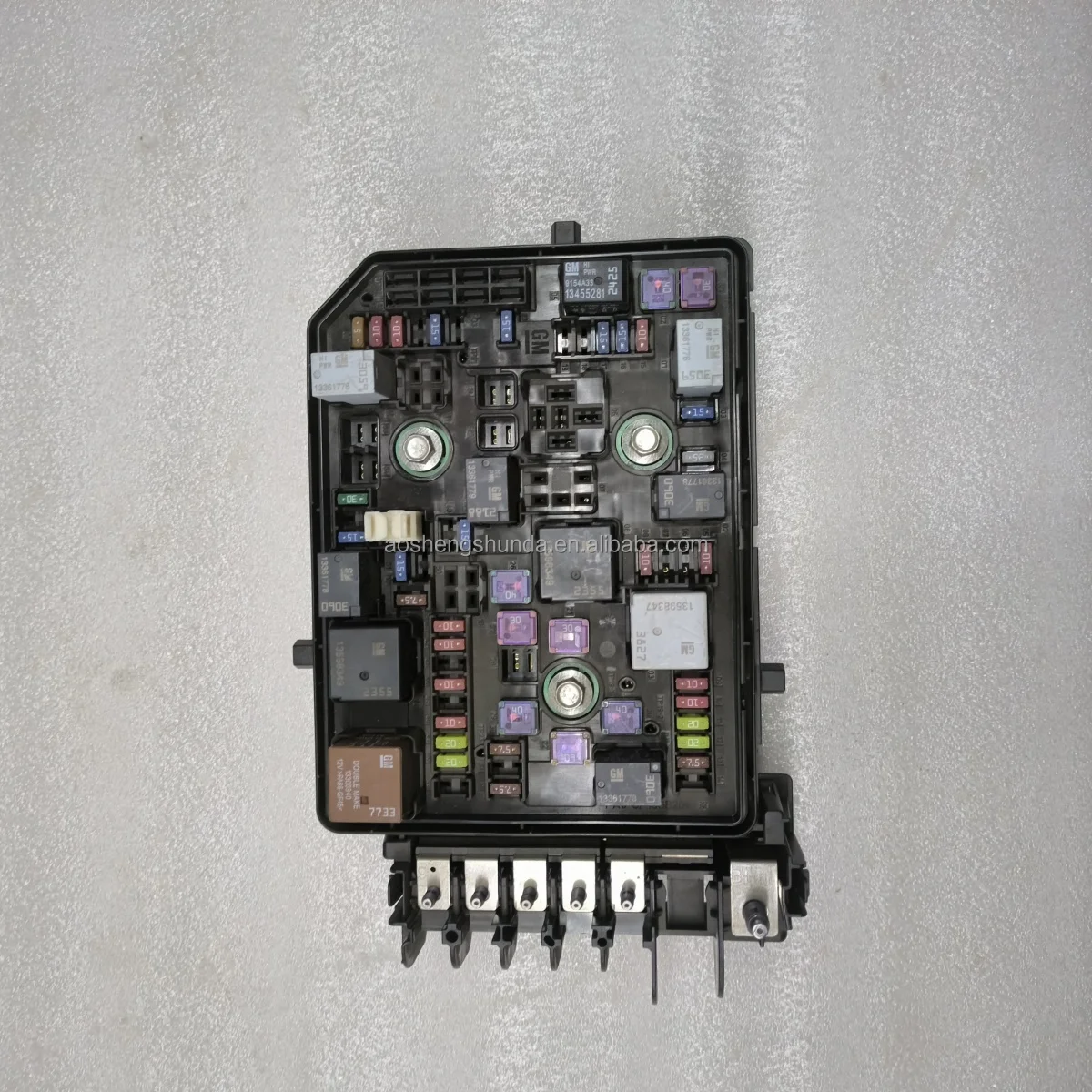 Auto Spare Parts Auto Engine Wiring Harness Junction Box Assembly ...