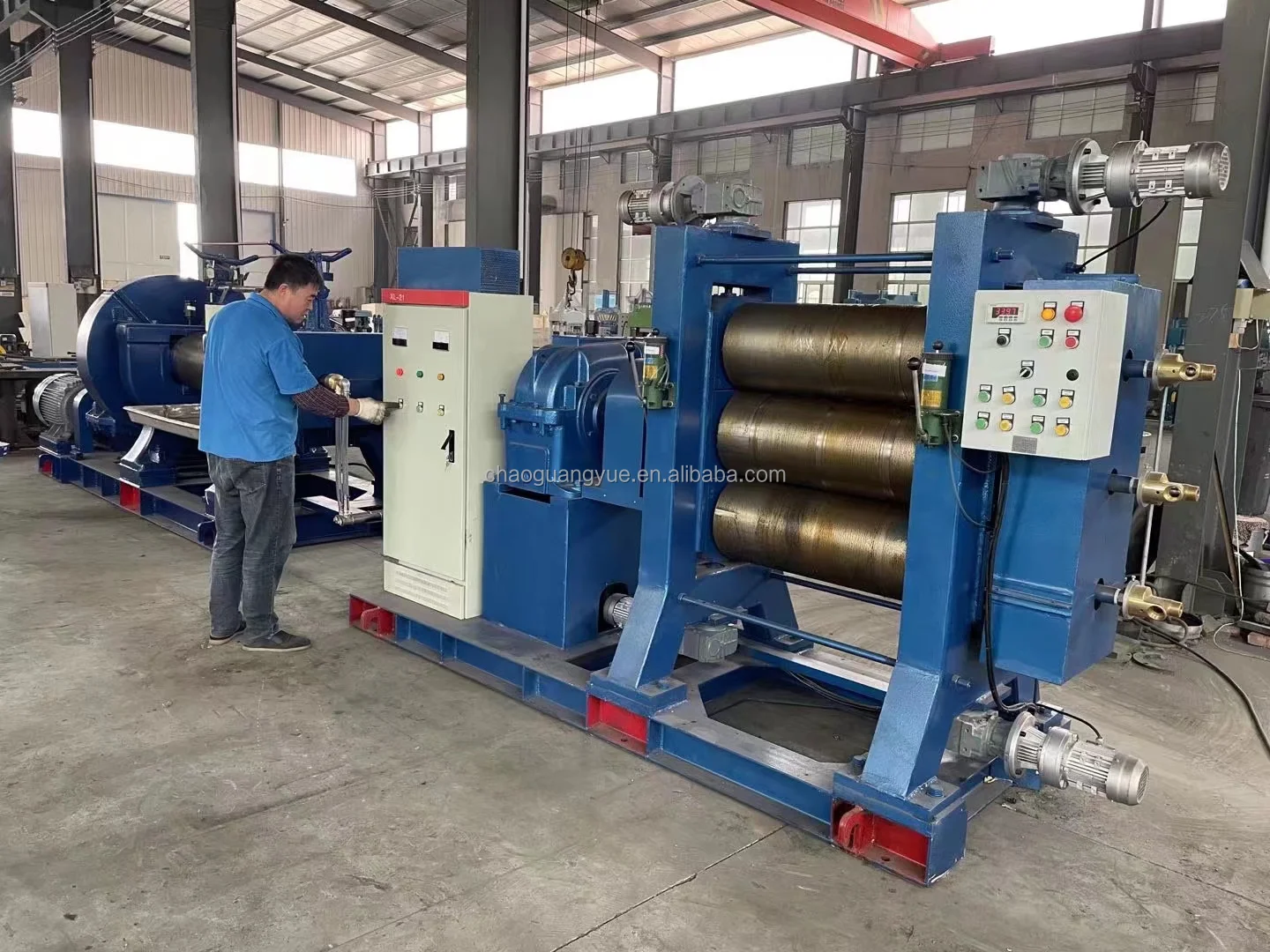 3 Roll Rubber Calender Machine / Rubber Sheet Calendering Machine ...