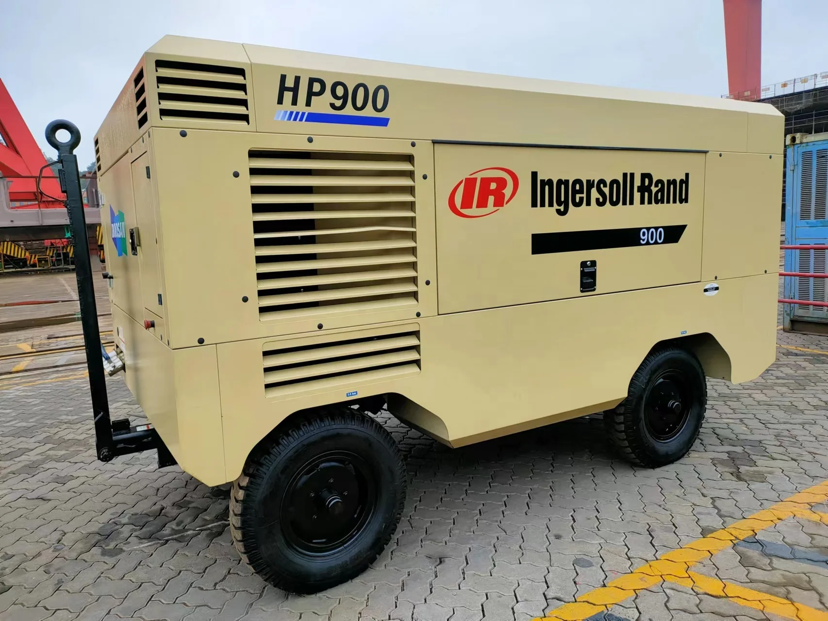 HP900 Ingersoll Rand Portable Screw Diesel Air Compressor