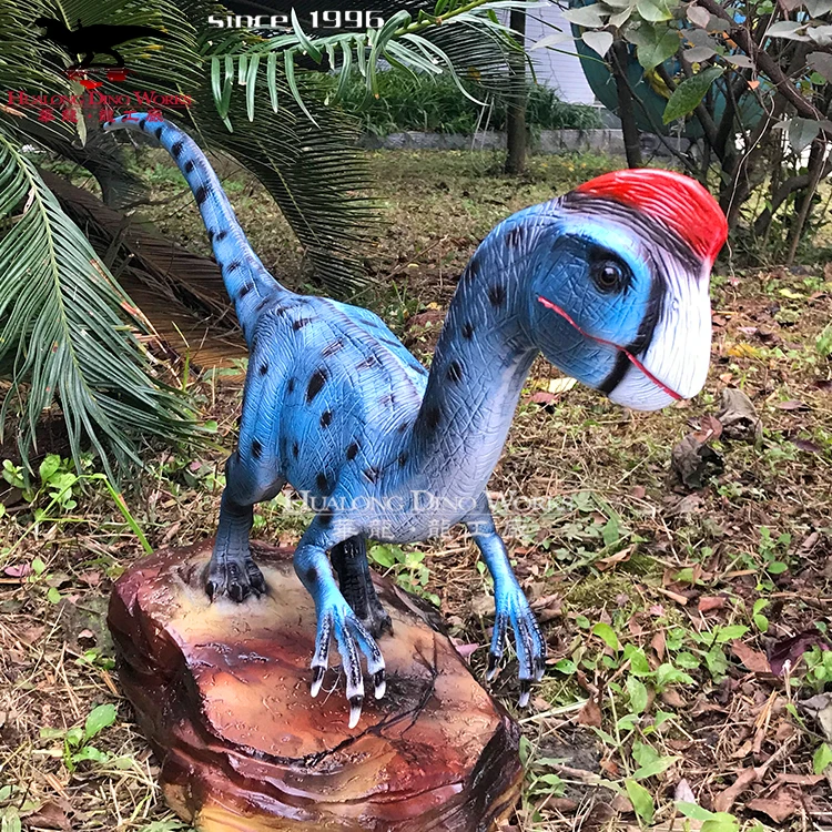 Lifelike Life-Size Fiberglass Oviraptor Dinosaur Statues