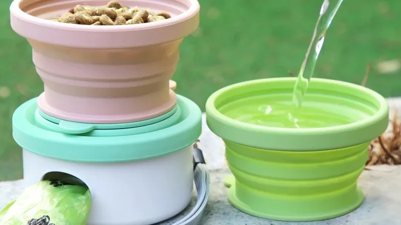 Custom 3 In 1 Pet Silicone Plastic Water Bottle Snack Box Bowl Training ...