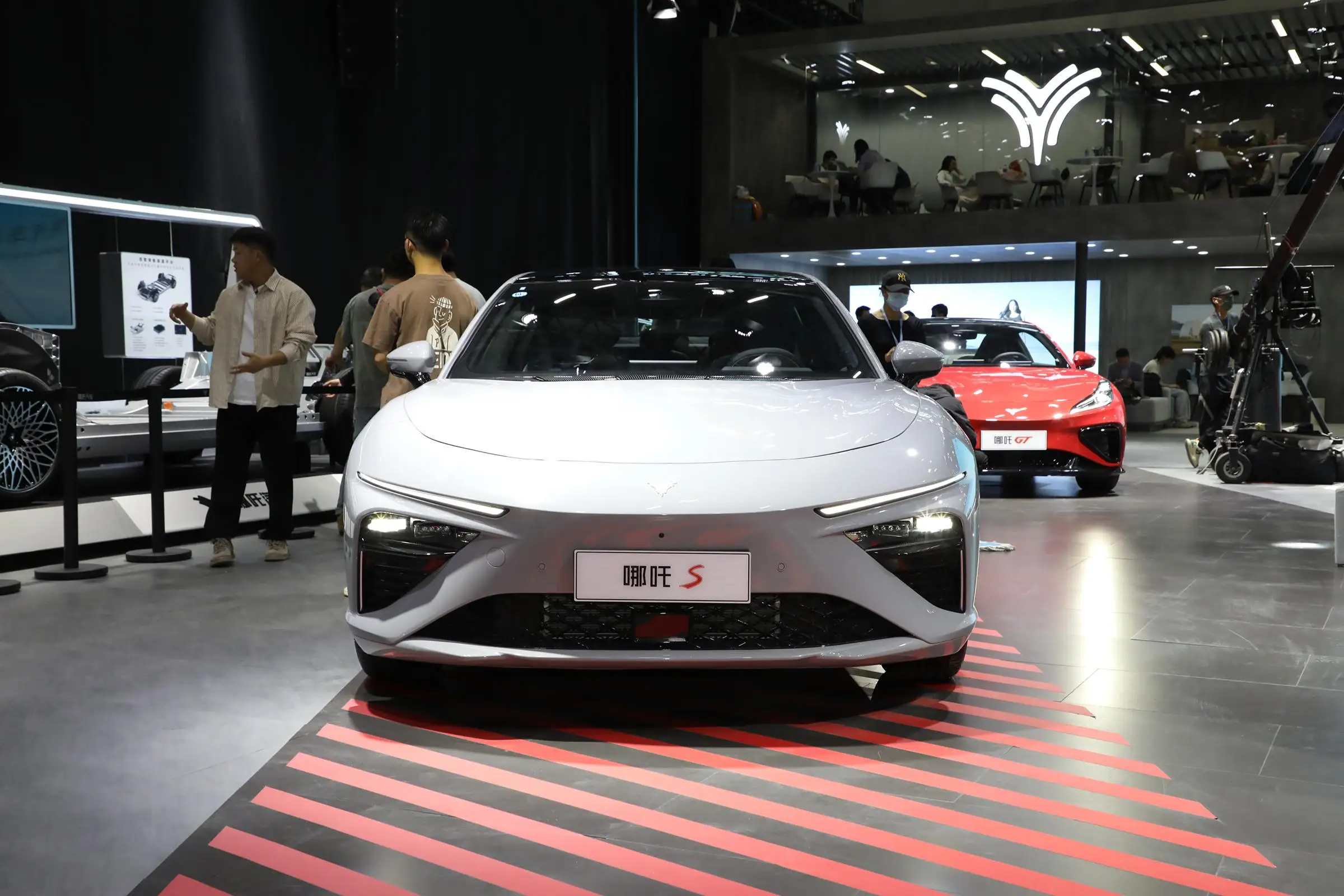 New Hybrid Electric Car Hozon Neta S 2024 1160km 2wd/4wd 5 Seat Neta S ...