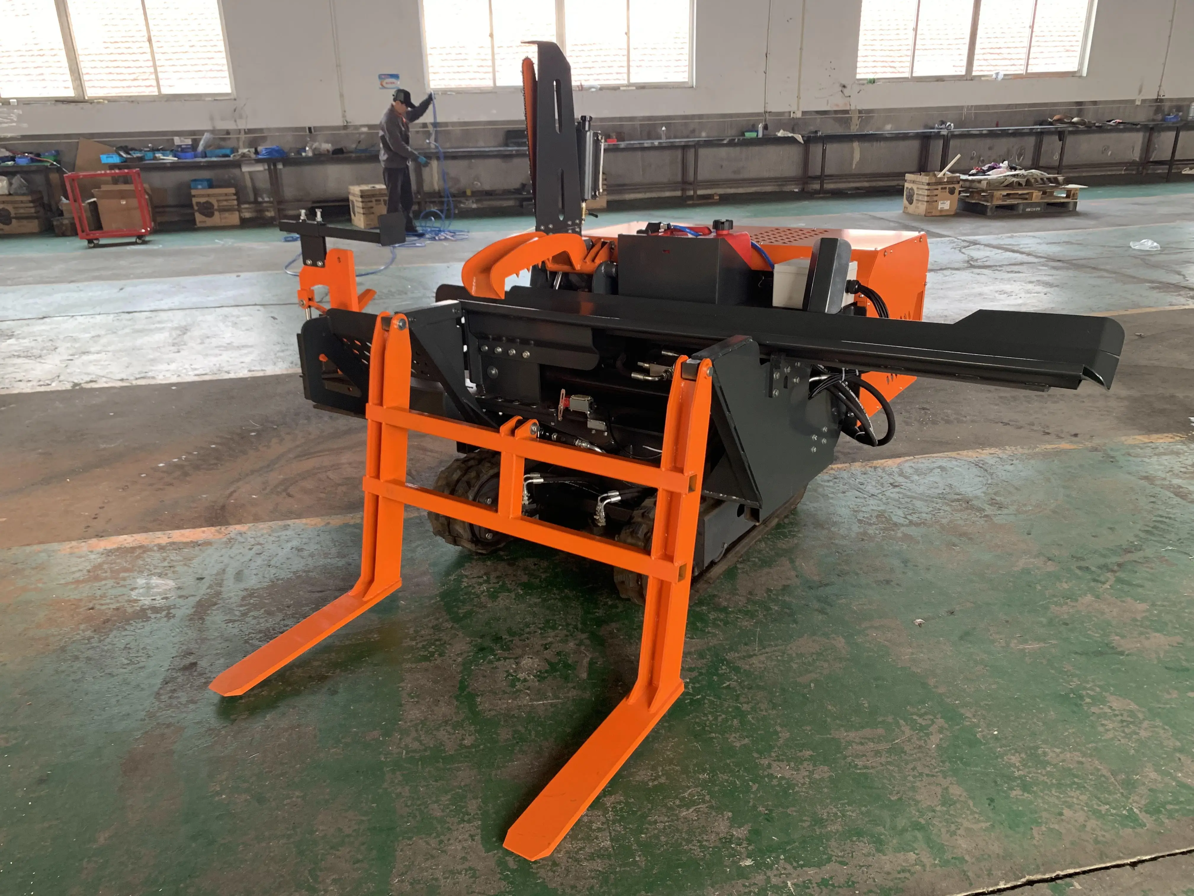 Robot Wood Processor / Automatic Log Splitter / Tracked Firewood ...