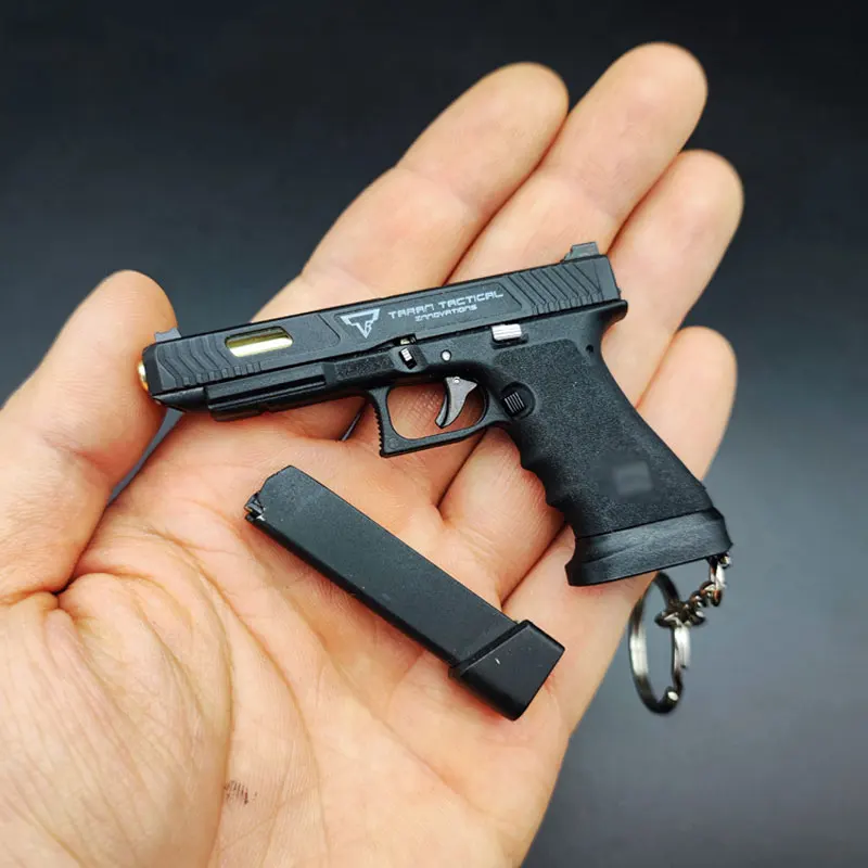 Mini Gun Keychains - Trendy and Durable Back to School Gifts