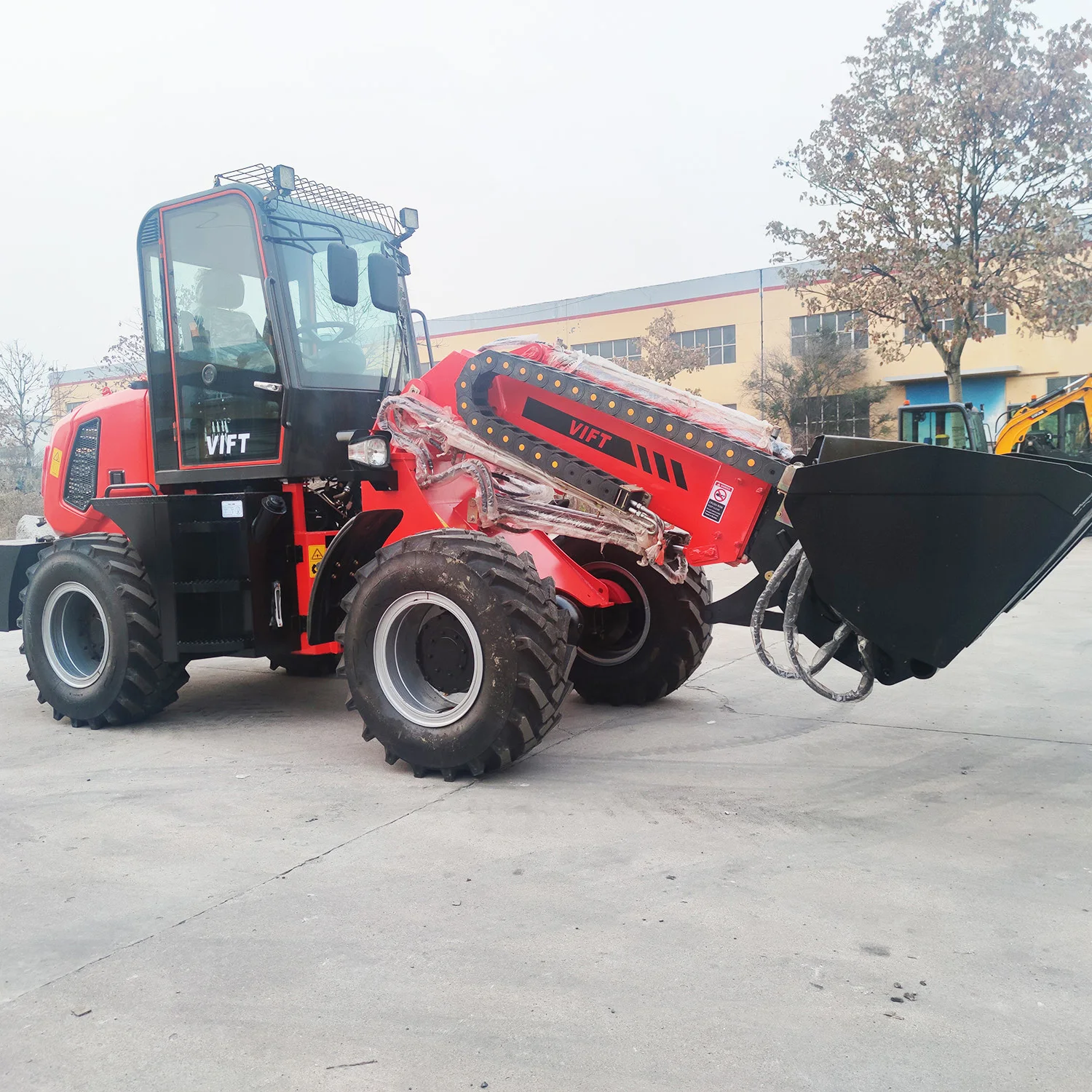 Alibaba.com: 5 ton capacity, 3 m³ bucket, diesel-powered telescopic ...