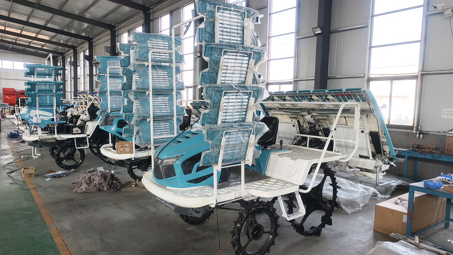 Rice Transplanter - Efficient Planting Machine for 4 Rows