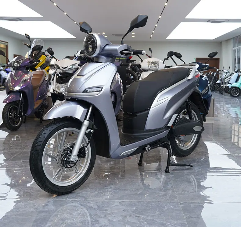 Ckd Cbu 16inch Luxury Electric Motorcycle 1700w Power 70km/h Max Speed ...