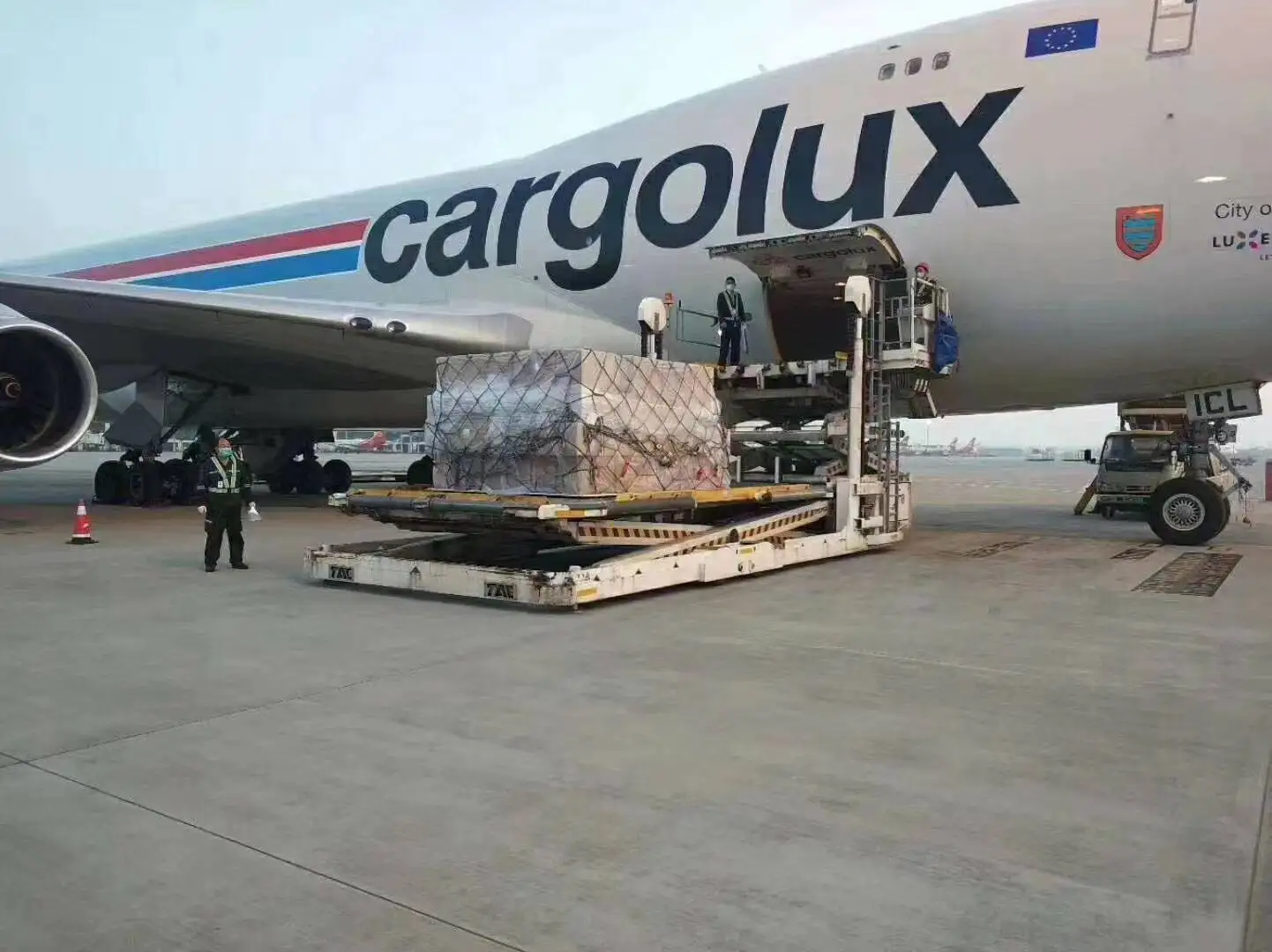 Surface Corona Treatment - Efficient Corona Treater for Compound Machine