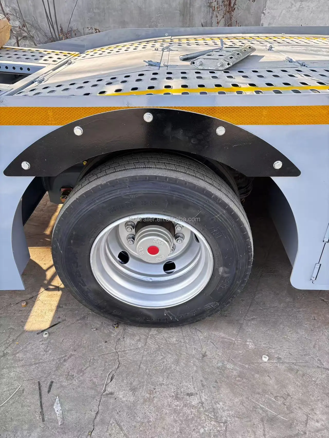 Double Deck 34ft Enclosed Car Hauler Semi-Trailer for Cars ...