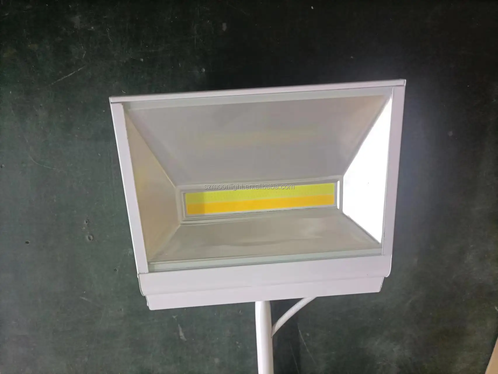 Long Arm Spotlights for Exhibitions - Dimmable Trade Show Lights