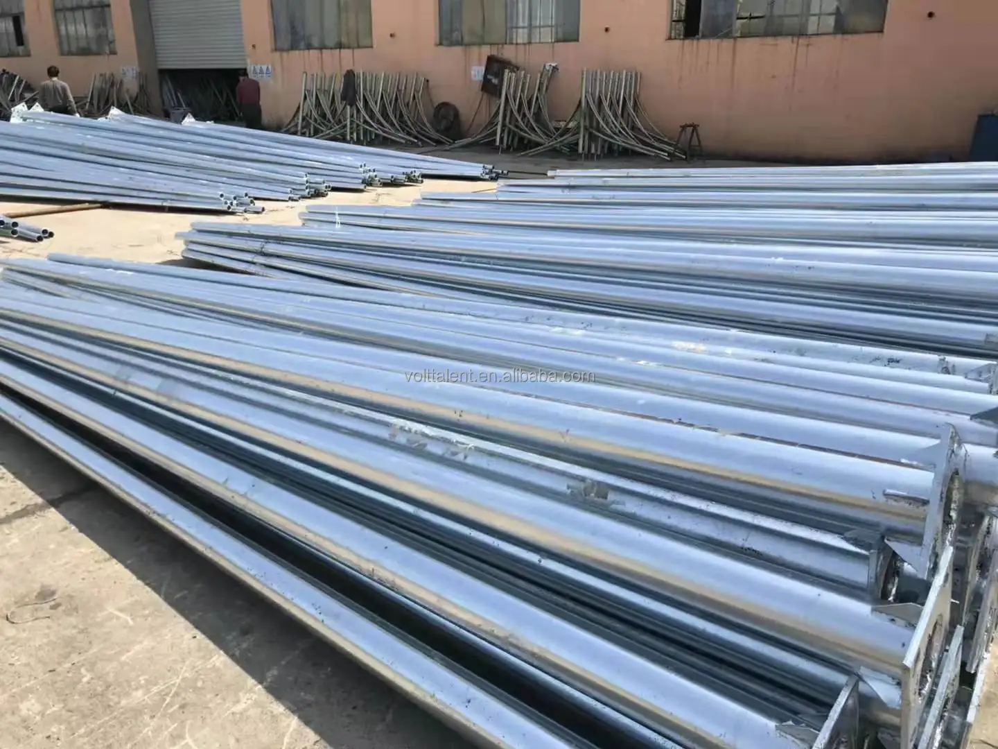 Street Light Pole High Mast Pole Pillar Post With Hot Galvanising Wire ...