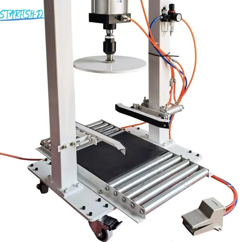 Plastic Pail Lid Closer - 18-20 L Semi Automatic Machine