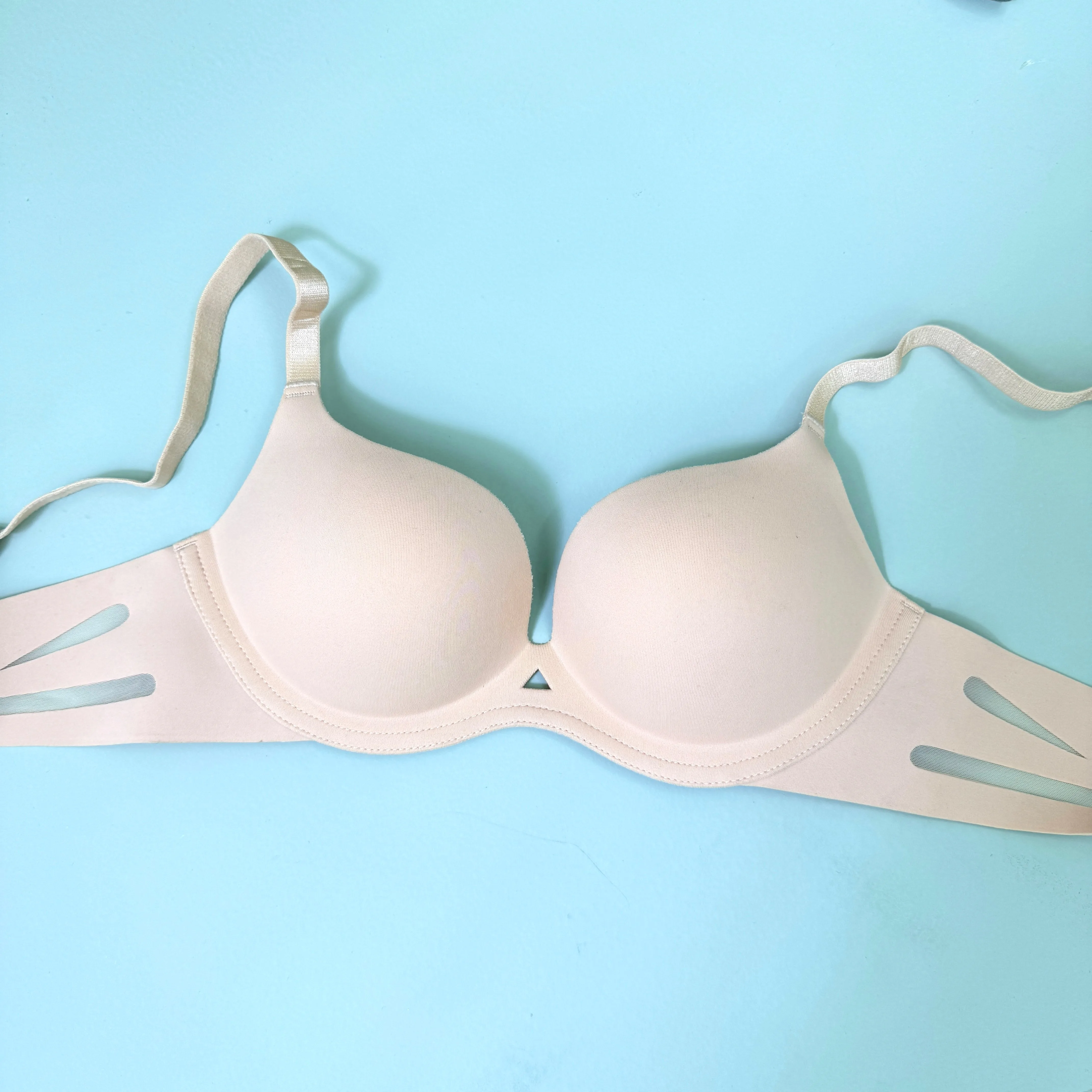 One-Piece Sexy Hollow Bra With Adjustable Straps and Wire-Free Knitted ...