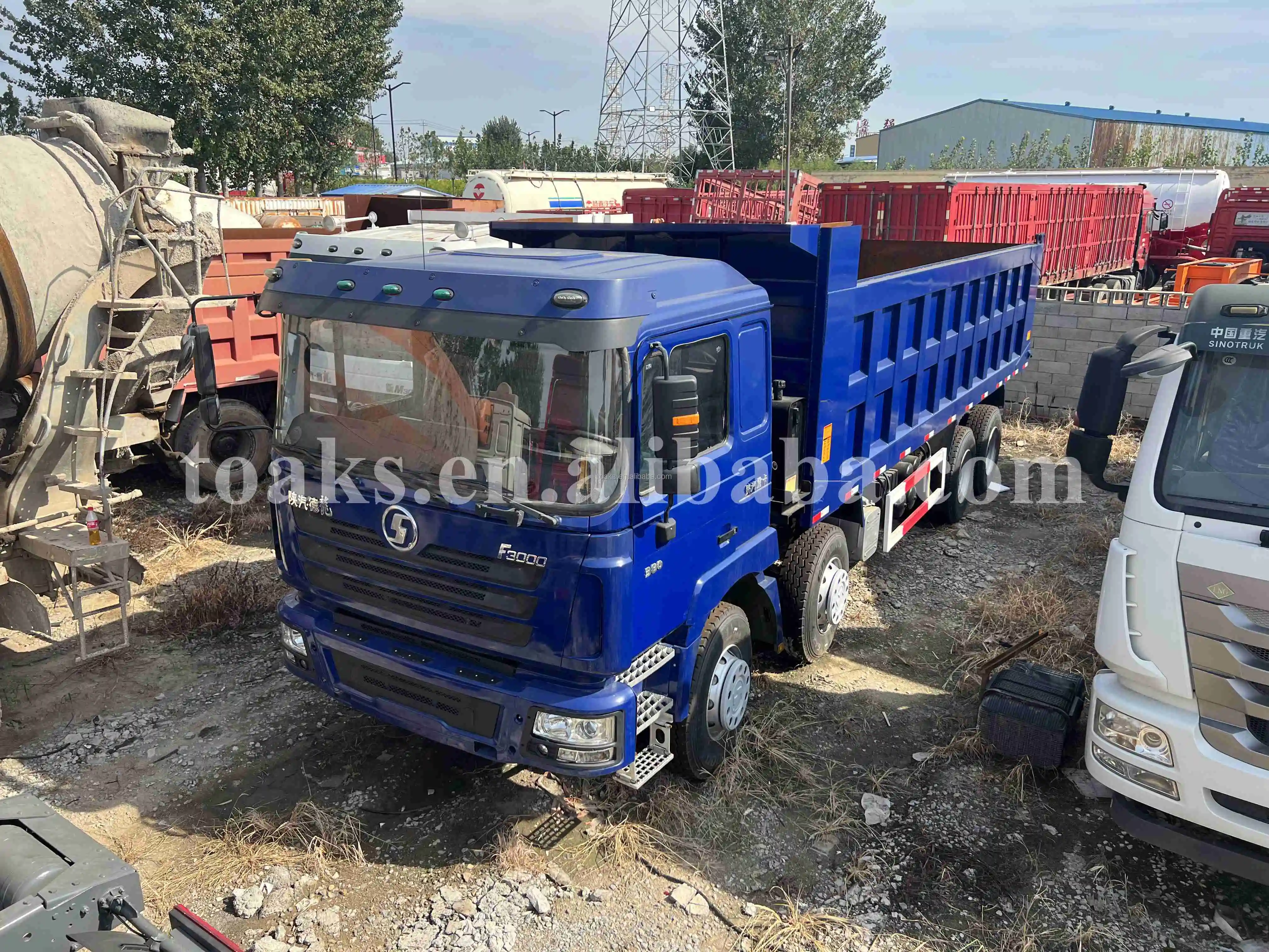 Shacman F3000 X5000 6x4 8x4 6x4 2022 2023 Self Loading Tipper Tipping ...