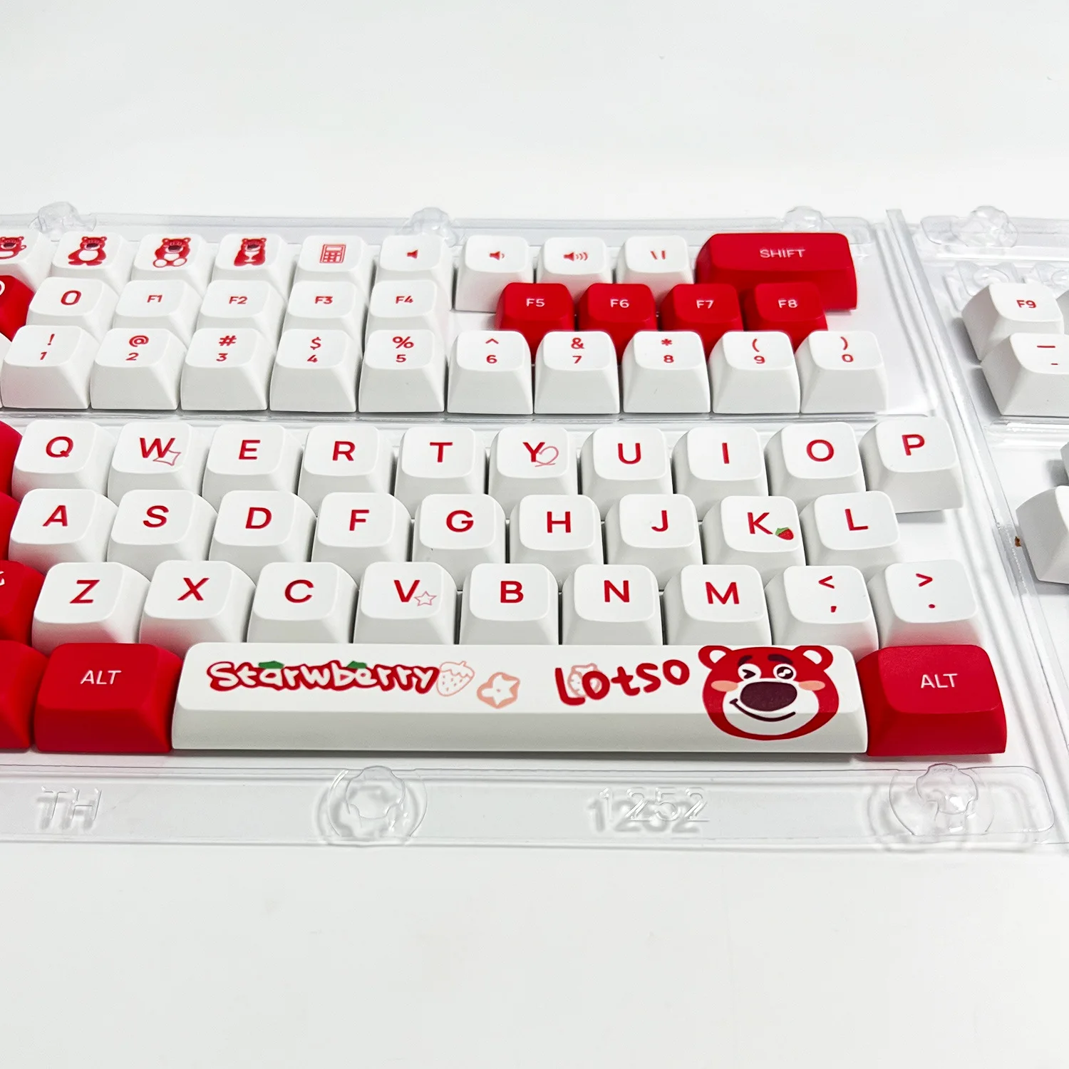 Red Storm Personality Cute Strawberry Bear Thermal Sublimation Xda ...