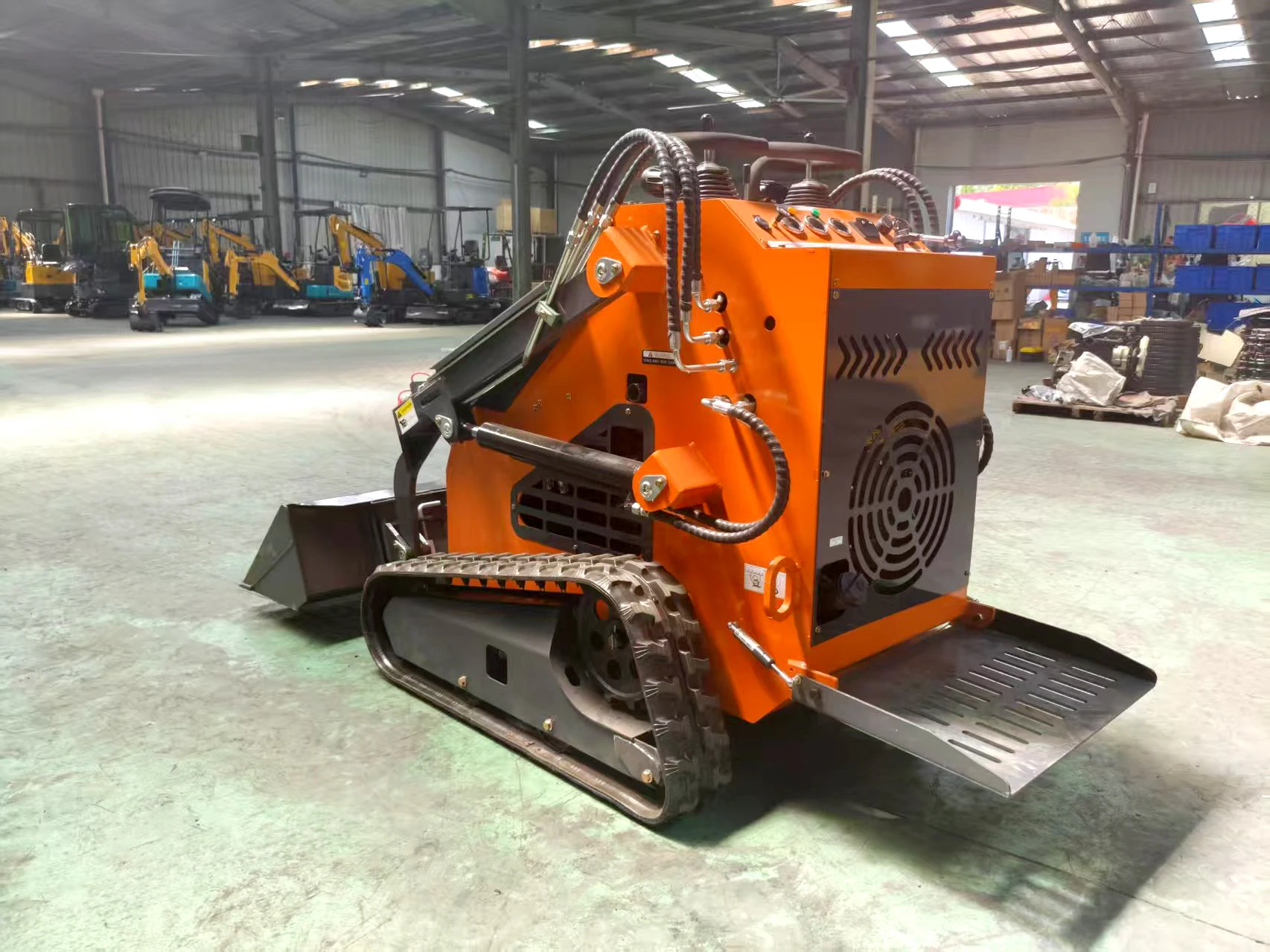 CE Approved-Poclain Hydraulic Pump Crawler Skid Steer Loader Capacity ...