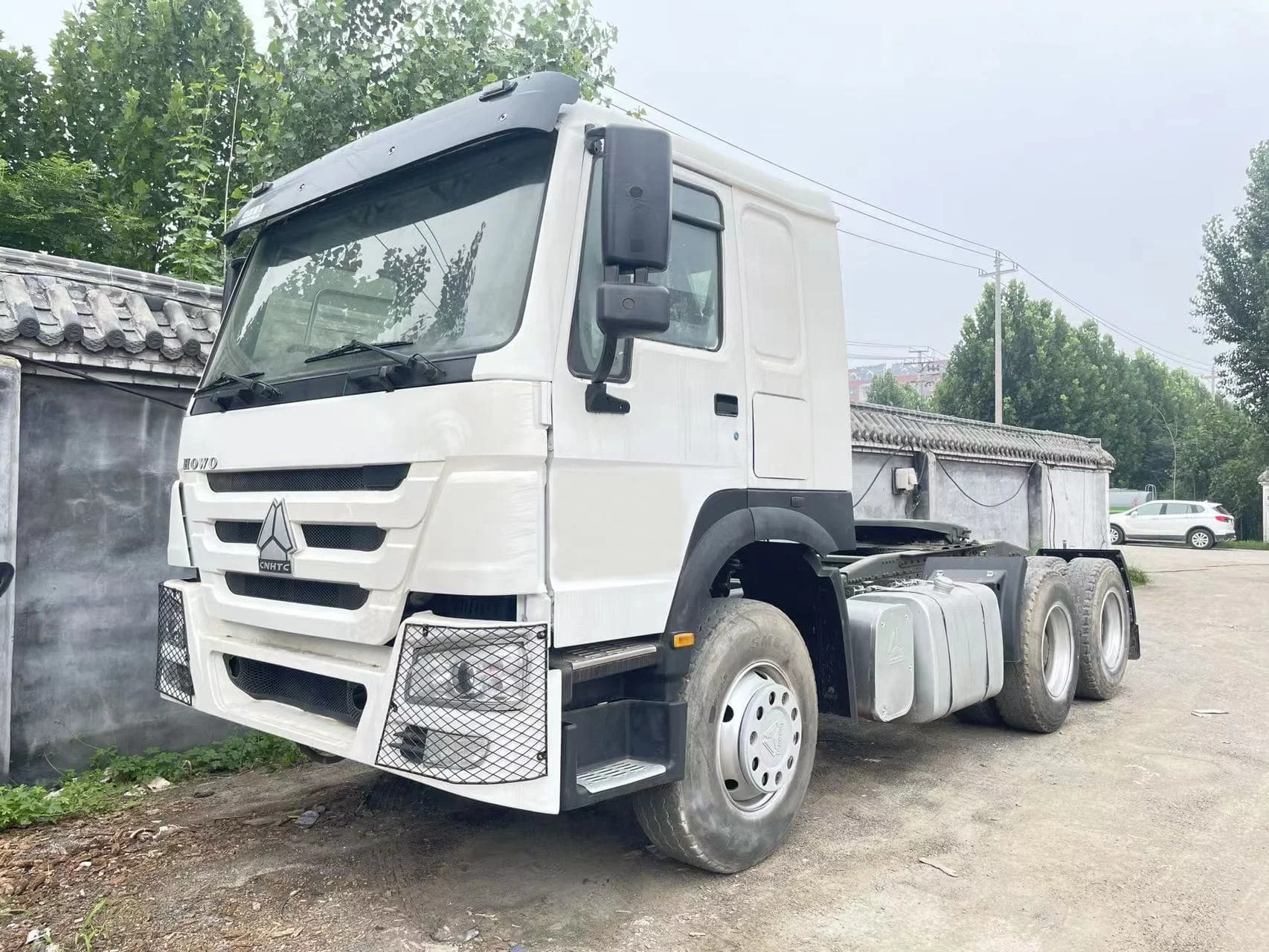 Howo Second Hand Rhd 6x4 Used Diesel Engine Tractor With Low Price For ...