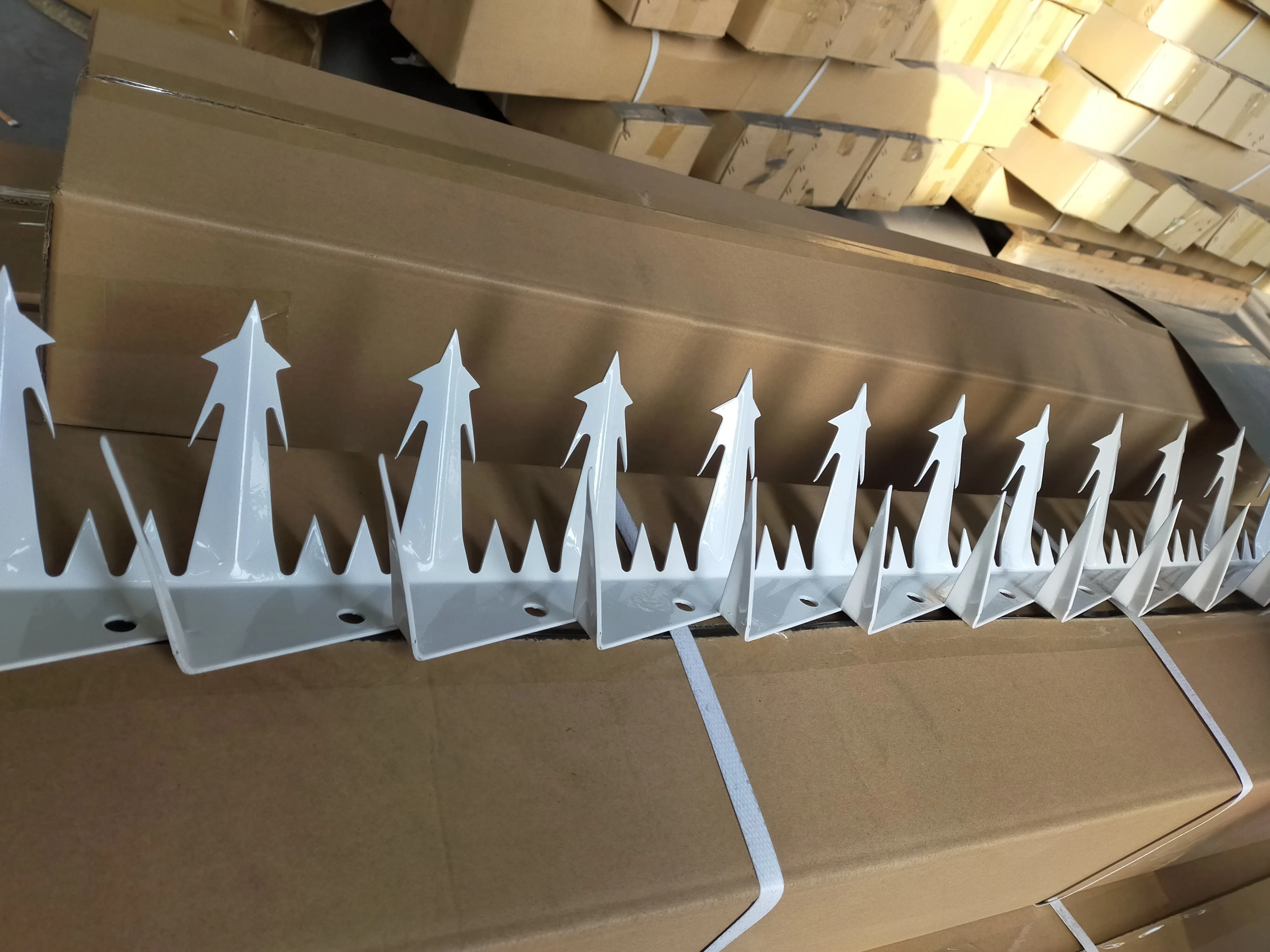 Galvanized Anti-Climb High Security Sharp Razor Wall Spikes