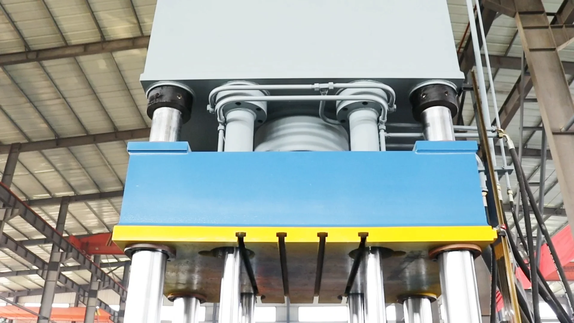 315 Tons Deep Drawing Hydraulic Press Wheelbarrow Making Machine With Mold Yq32 Four Column ...