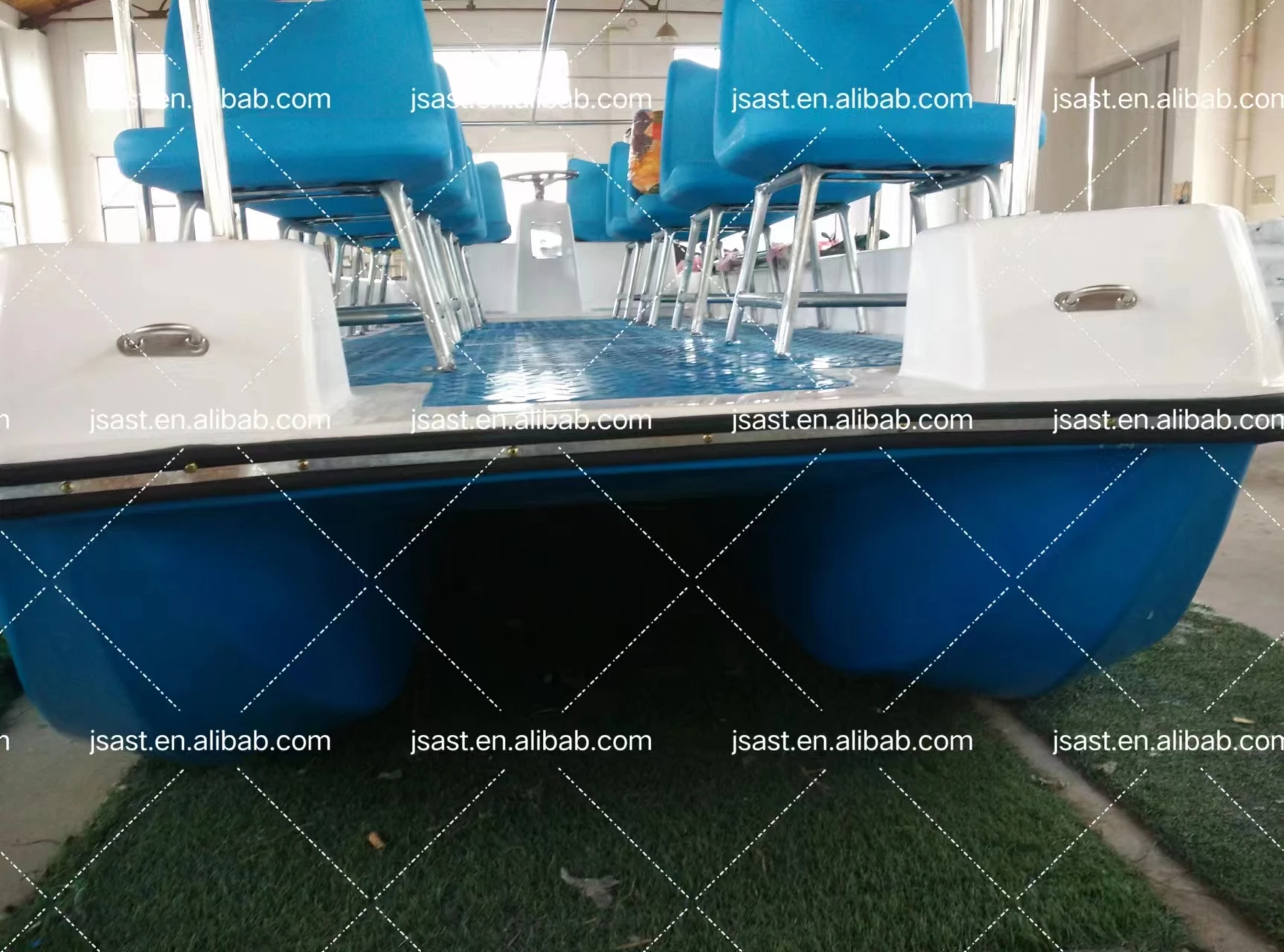 Custom Size Heavy-Duty PVC Inflatable Banana Pontoons Tubes