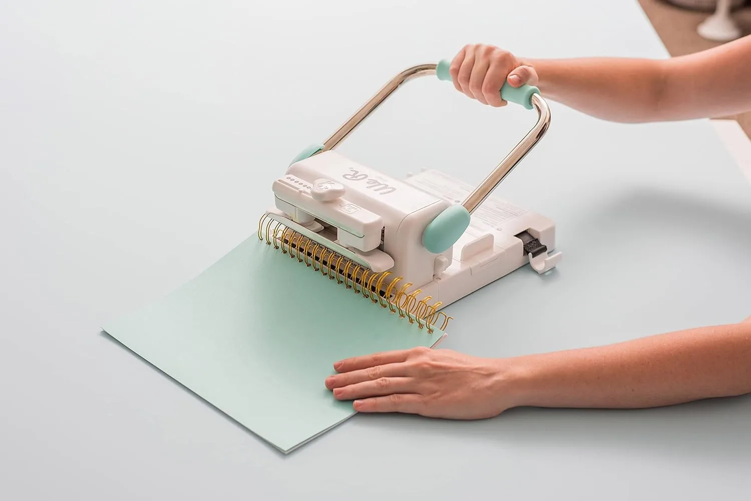 Wdbm2 Cinch Book Binding Machine Compatible With Wire Or Spiral Coils ...