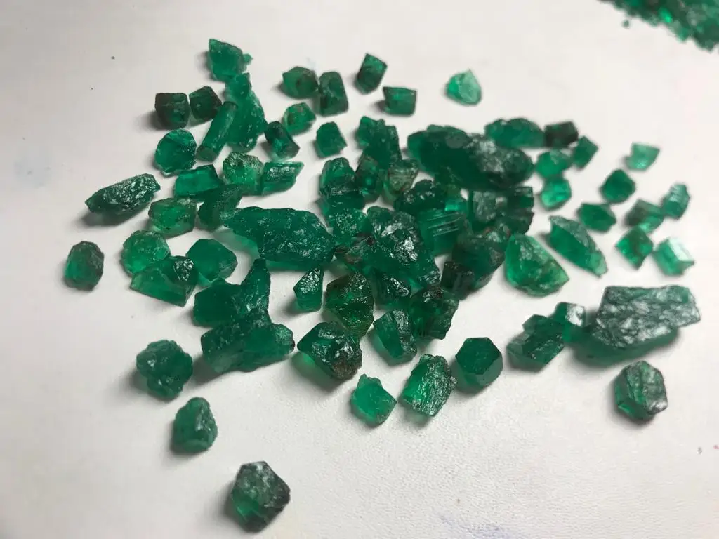 Natural Emerald Rough Gemstones - High Quality & Healing