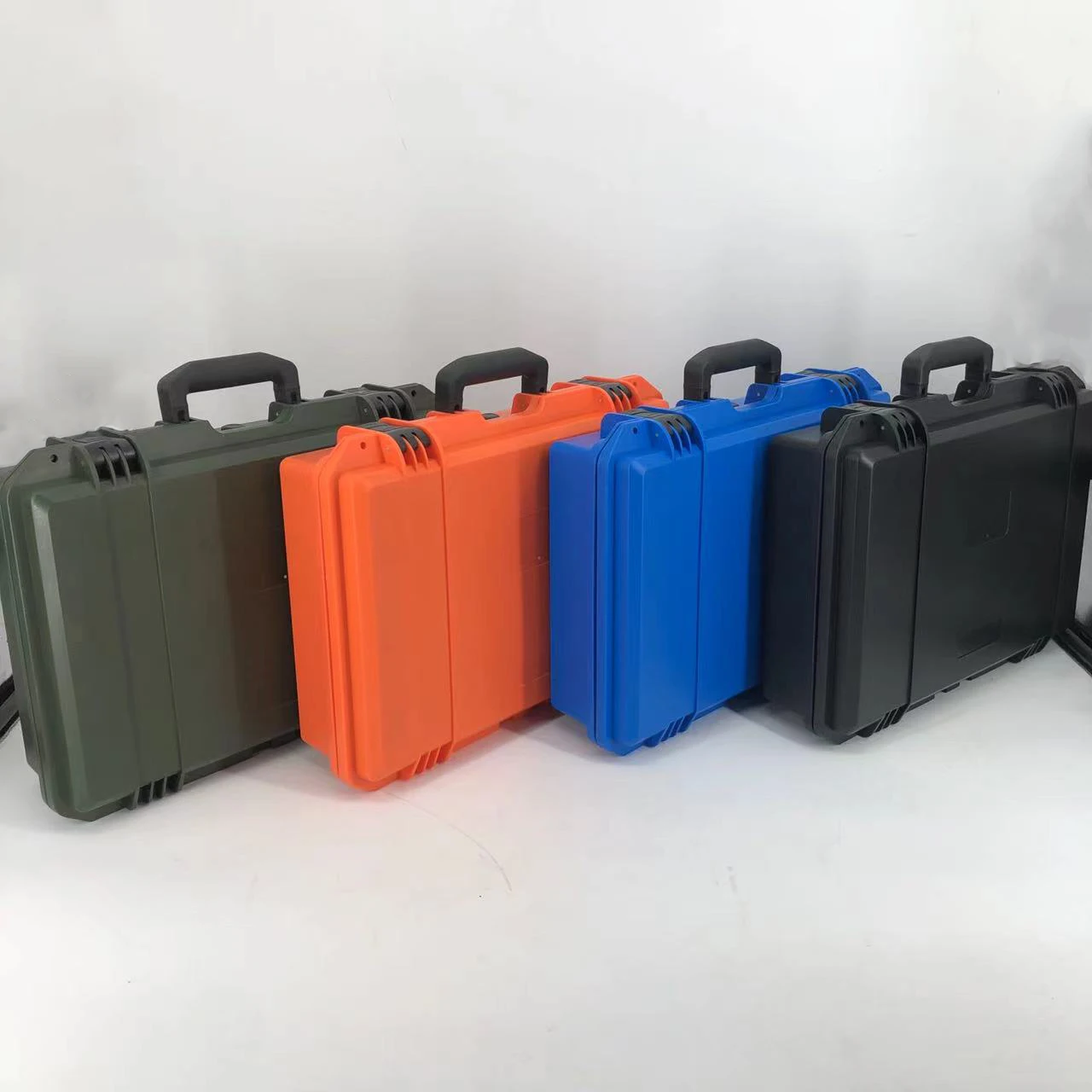 DPC089 High-quality Waterproof Plastic Watch Storage case Safety ...