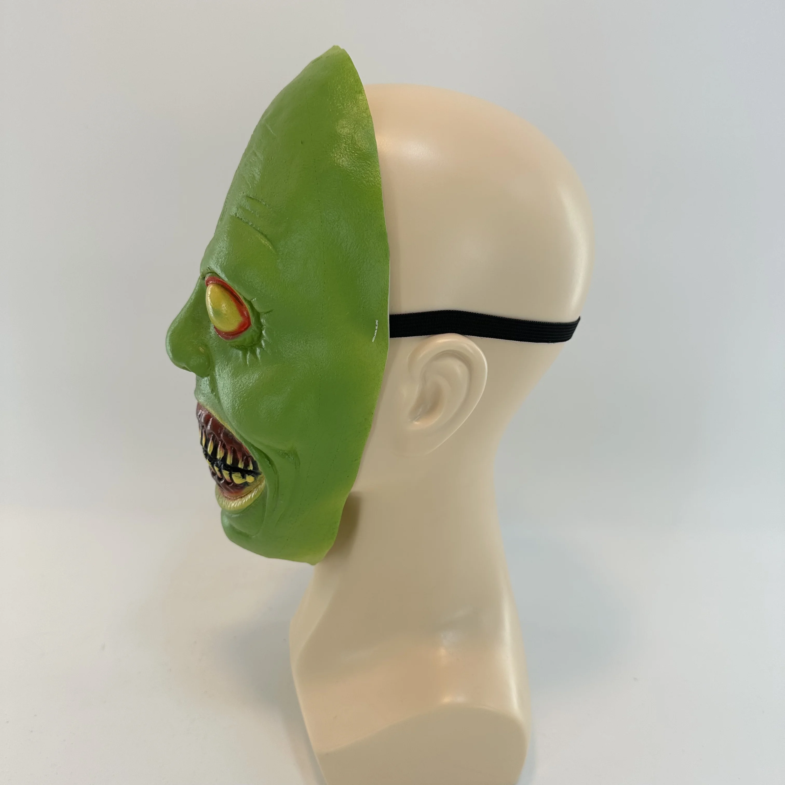 Creepy Halloween Mask, Ghost Face Masks Horror Decoration Smiling ...