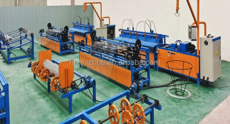 Manual Operated Chain Link Wire Mesh Machine Making/maquina De Malla De ...