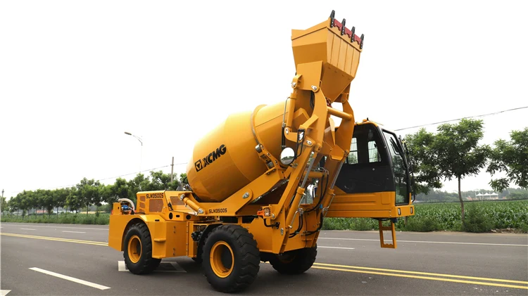 XCMG SLM3500S - Efficient 3.5 Cubic Meters Concrete Mixer