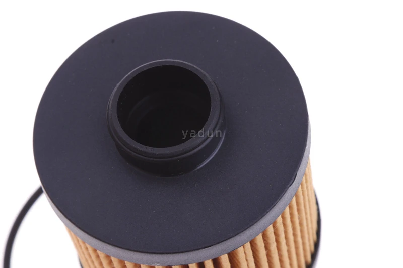 High Quality Automobile Fuel Oil Filter 07l115561c - Buy Fuel Oil ...